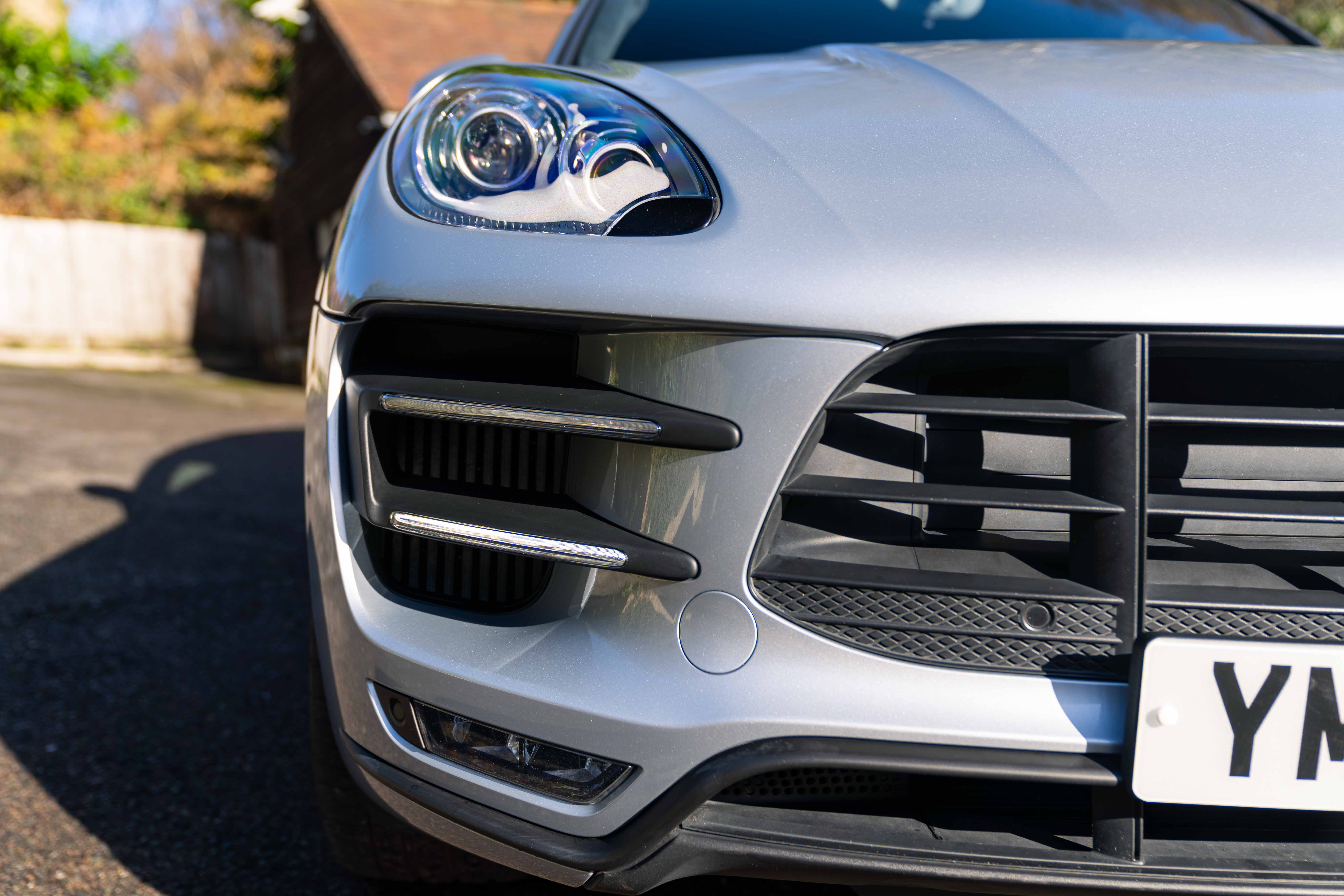 2017 PORSCHE MACAN TURBO
