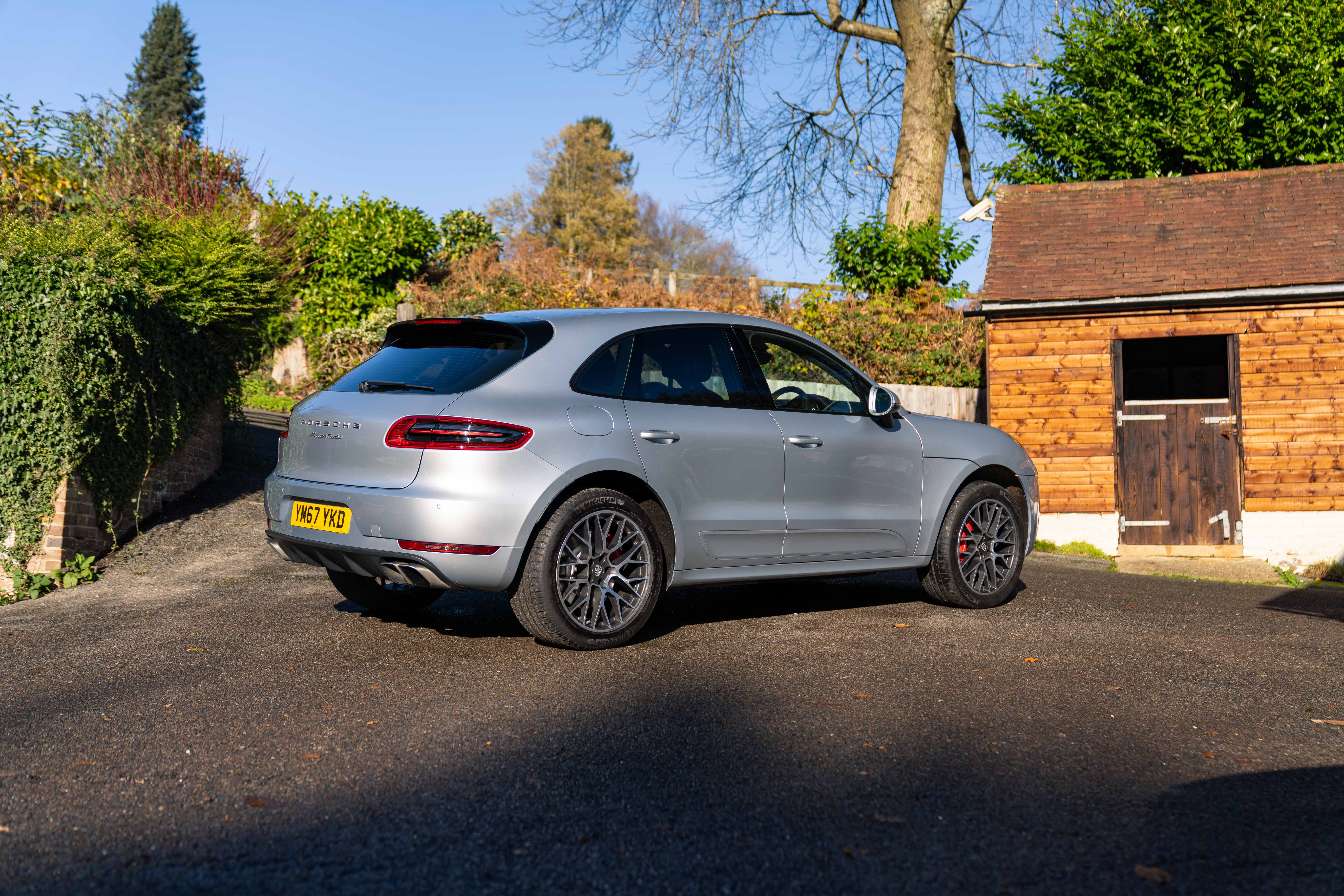 2017 PORSCHE MACAN TURBO