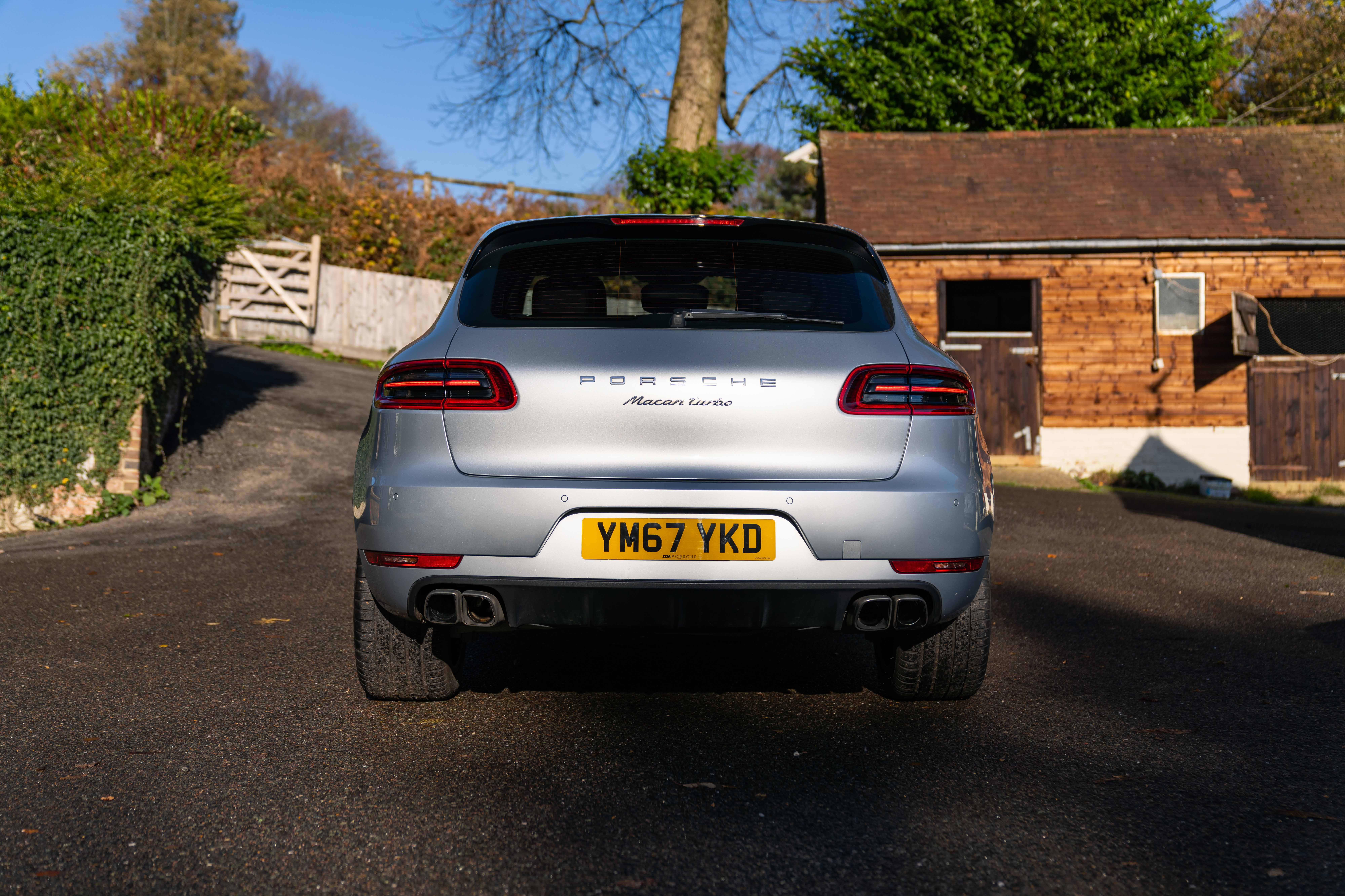 2017 PORSCHE MACAN TURBO