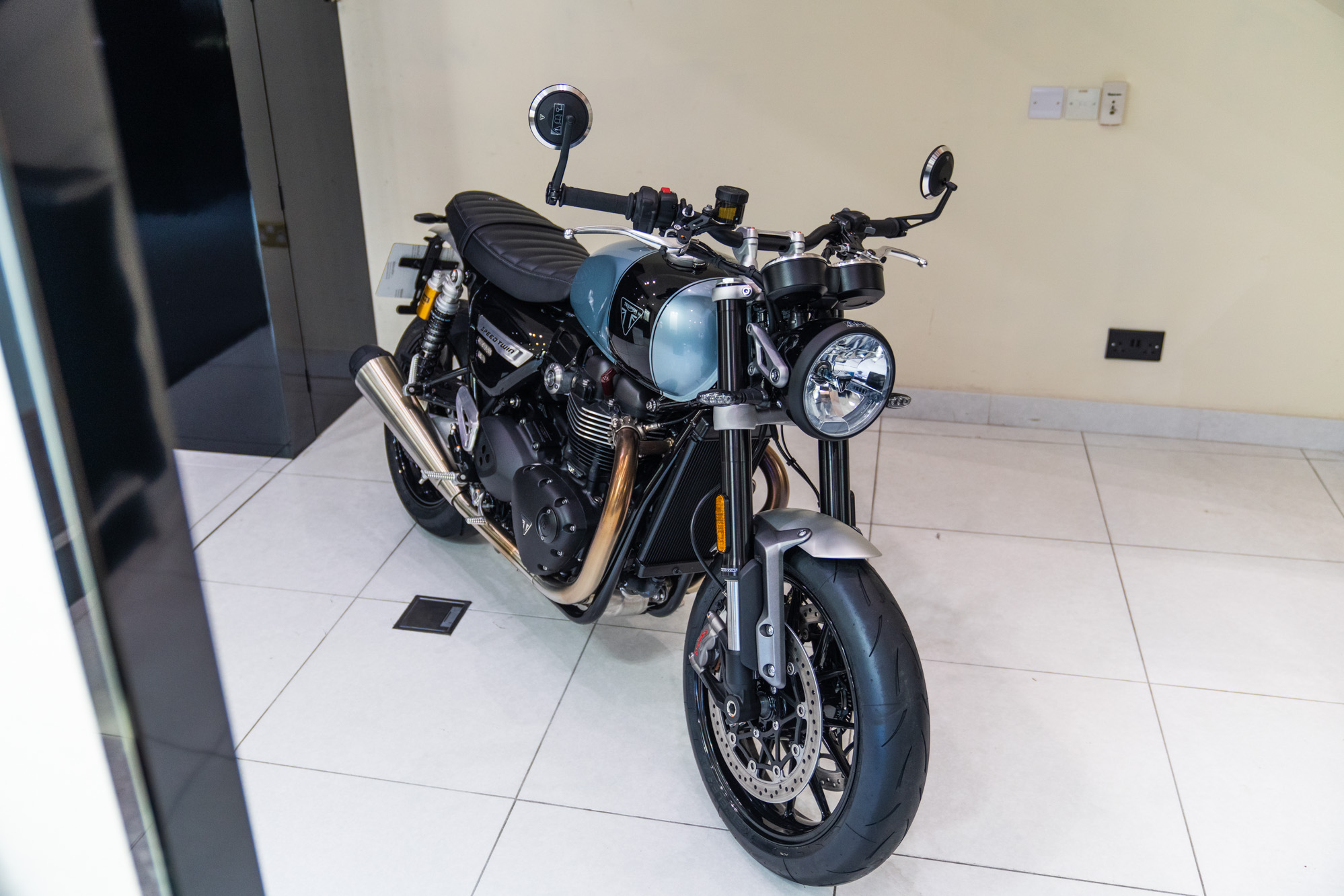 2022 TRIUMPH SPEED TWIN - BREITLING EDITION