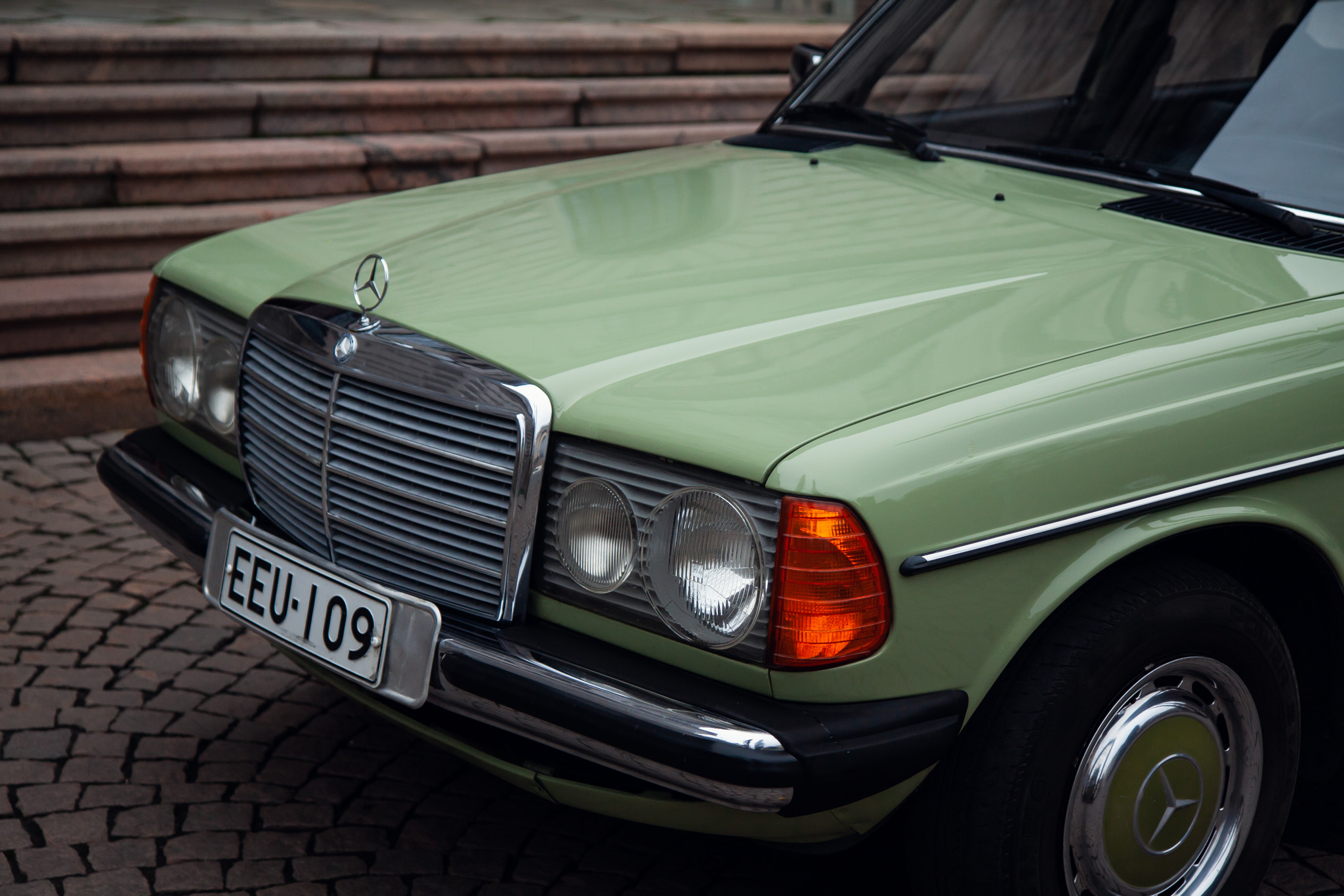 1979 MERCEDES-BENZ (W123) 300 TD