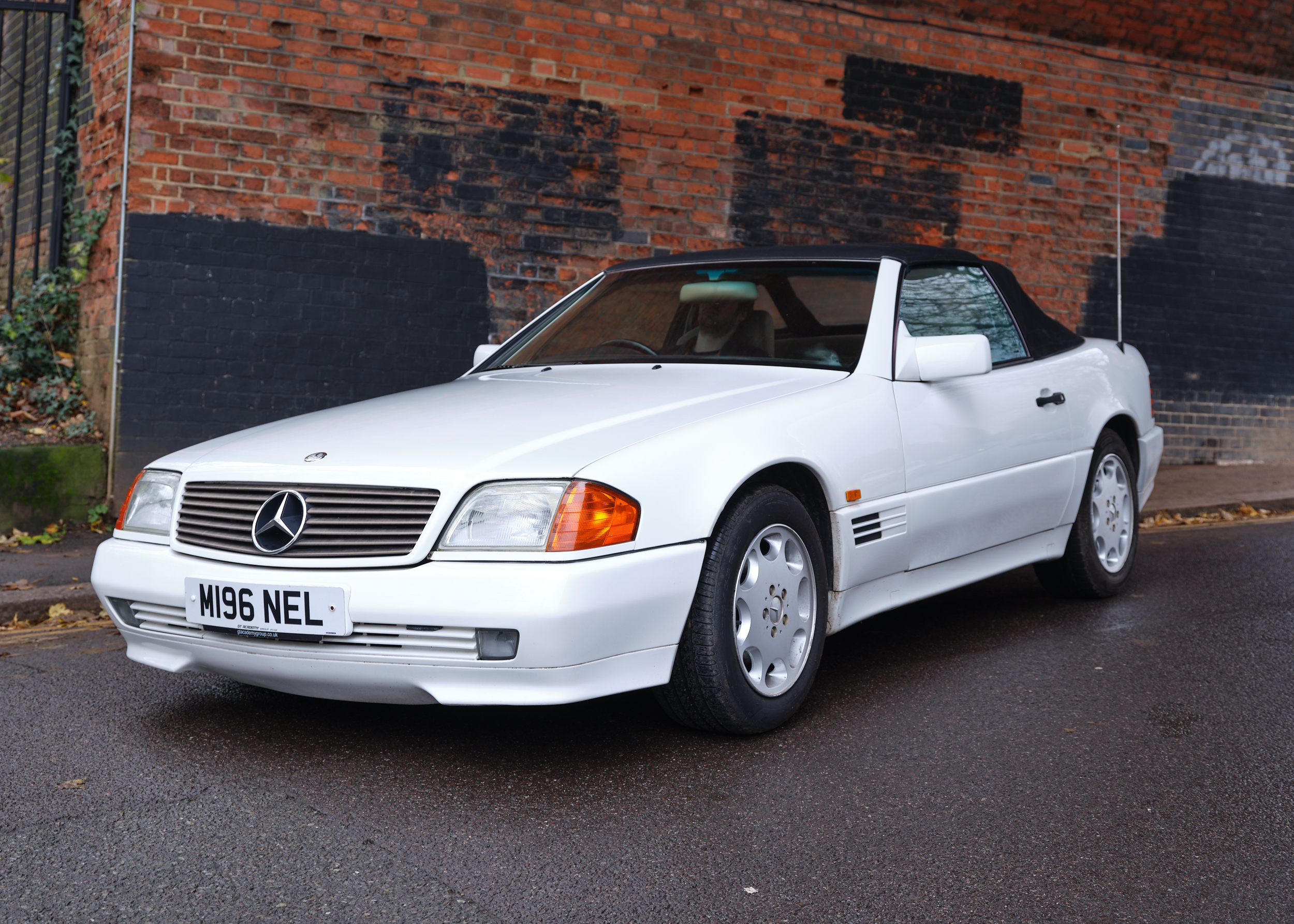 1994 MERCEDES-BENZ (R129) SL 280