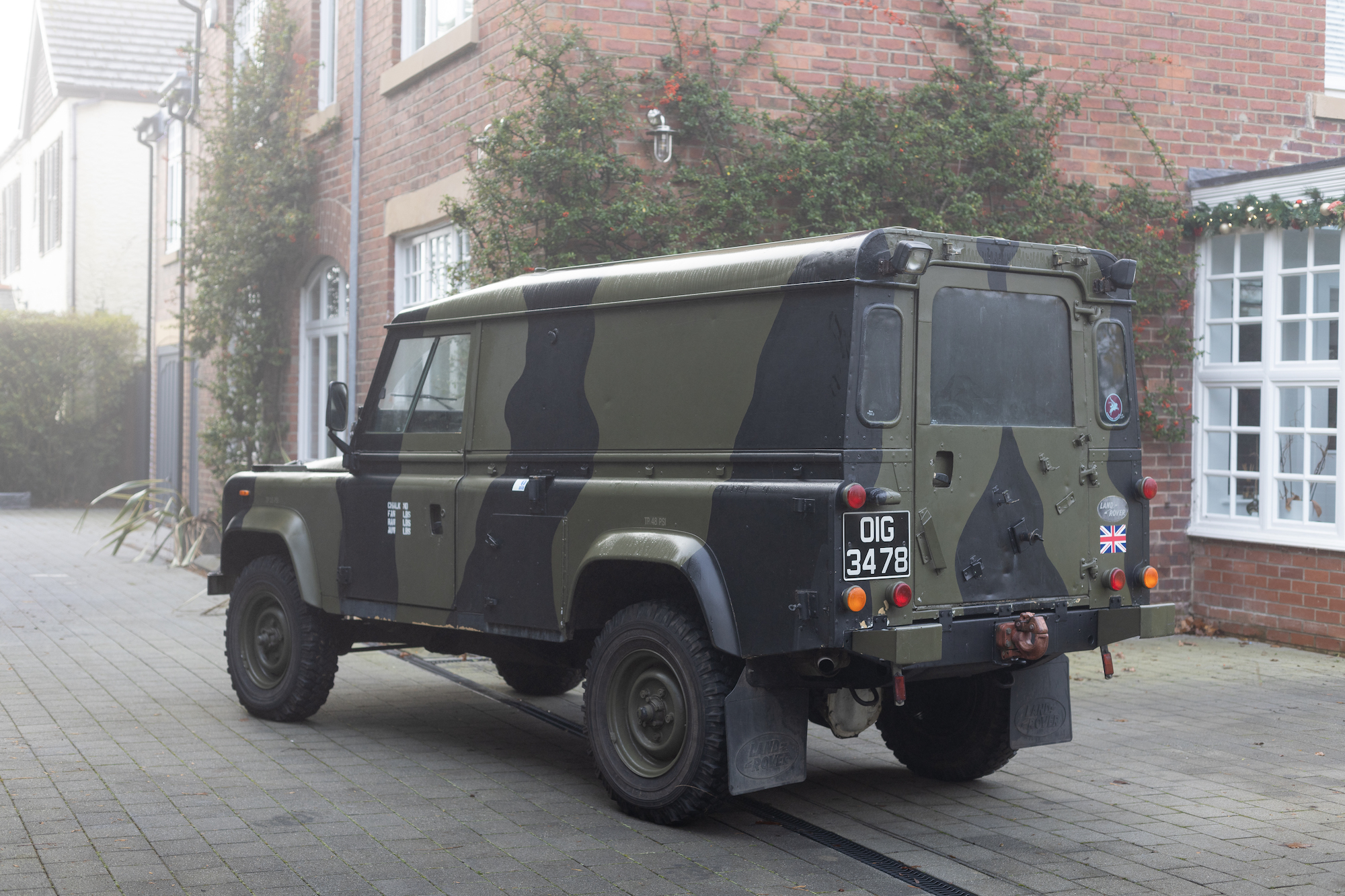 1987 LAND ROVER 110 - EX MILITARY