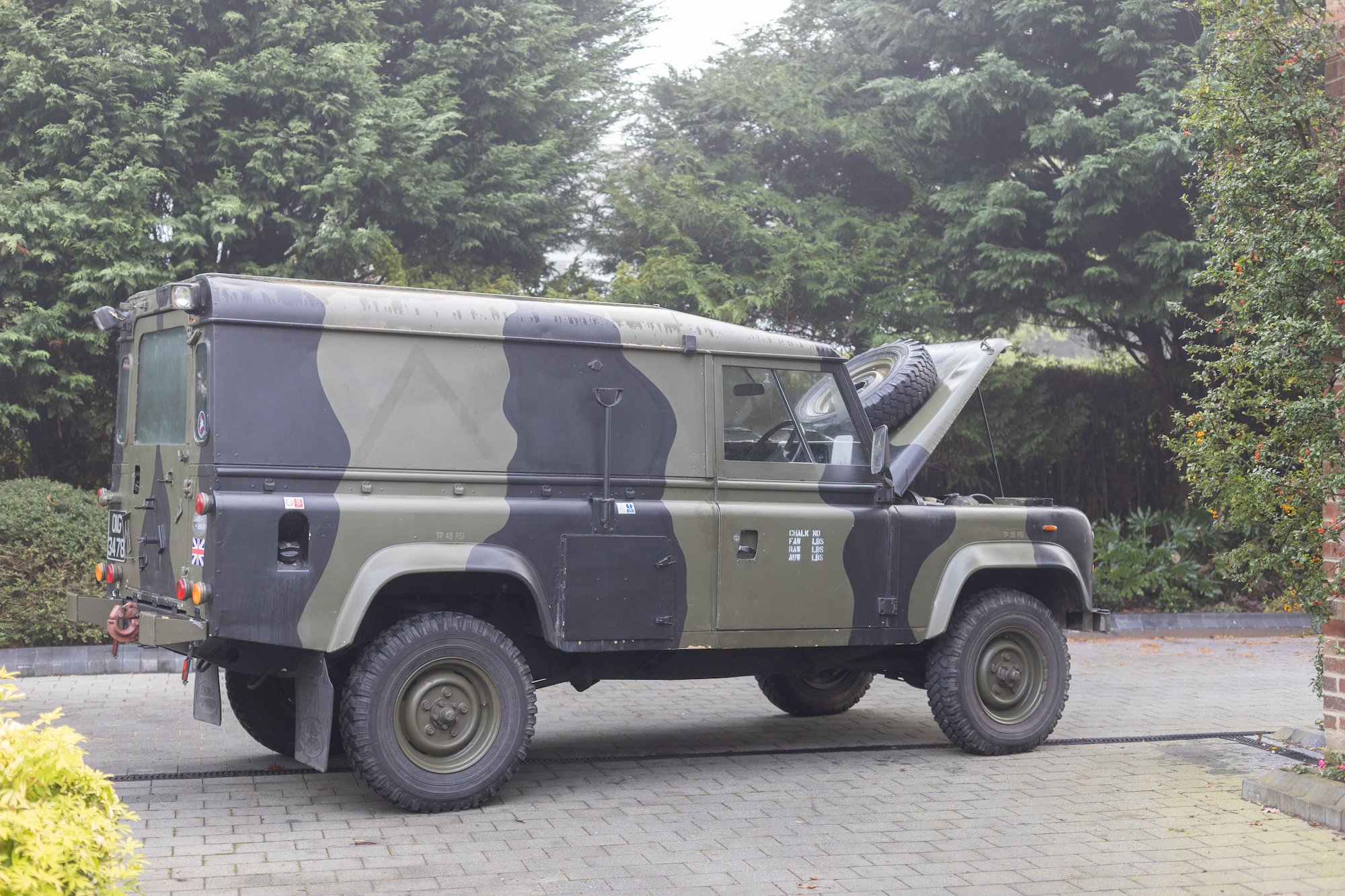 1987 LAND ROVER 110 - EX MILITARY
