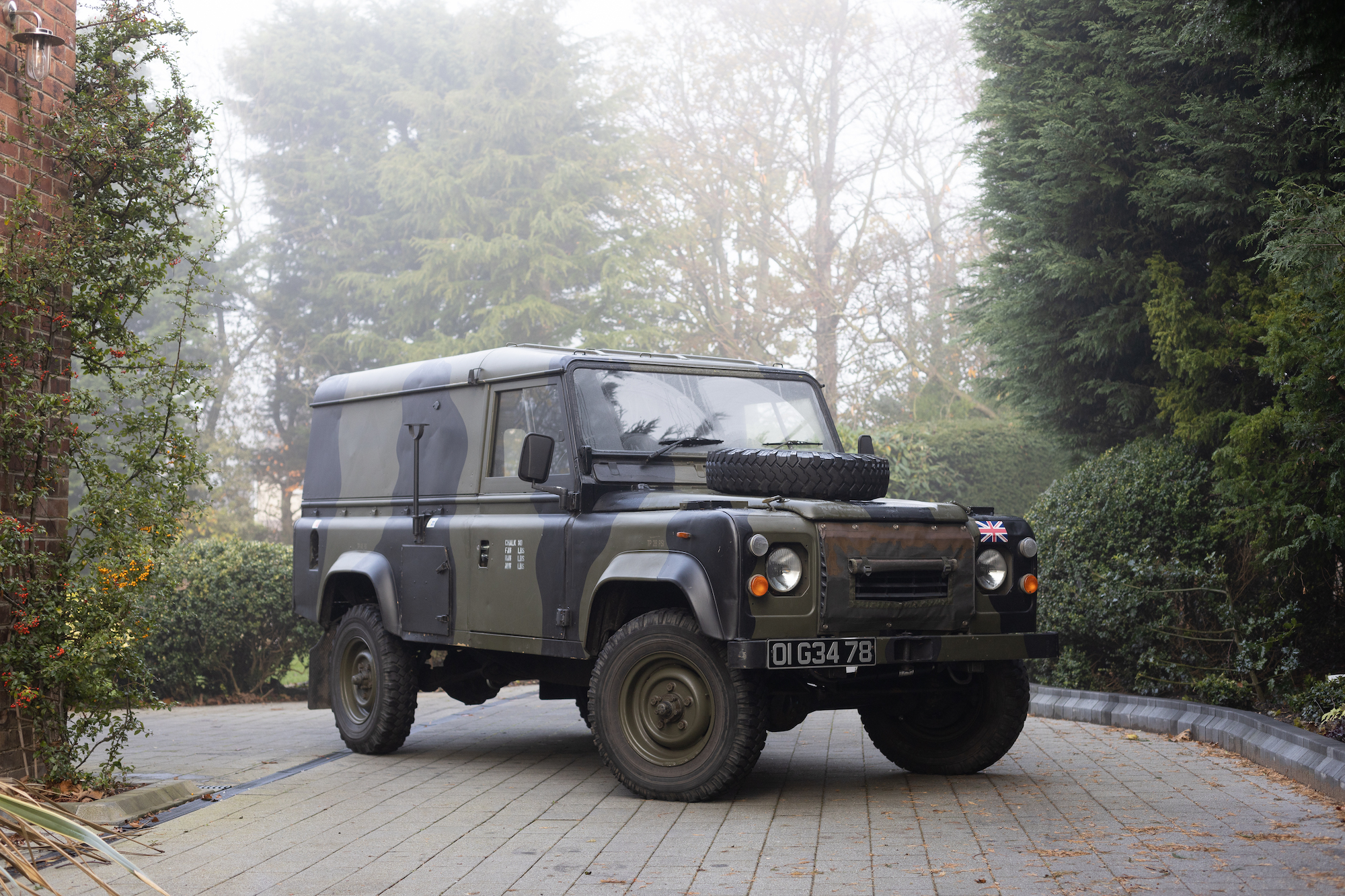 1987 LAND ROVER 110 - EX MILITARY