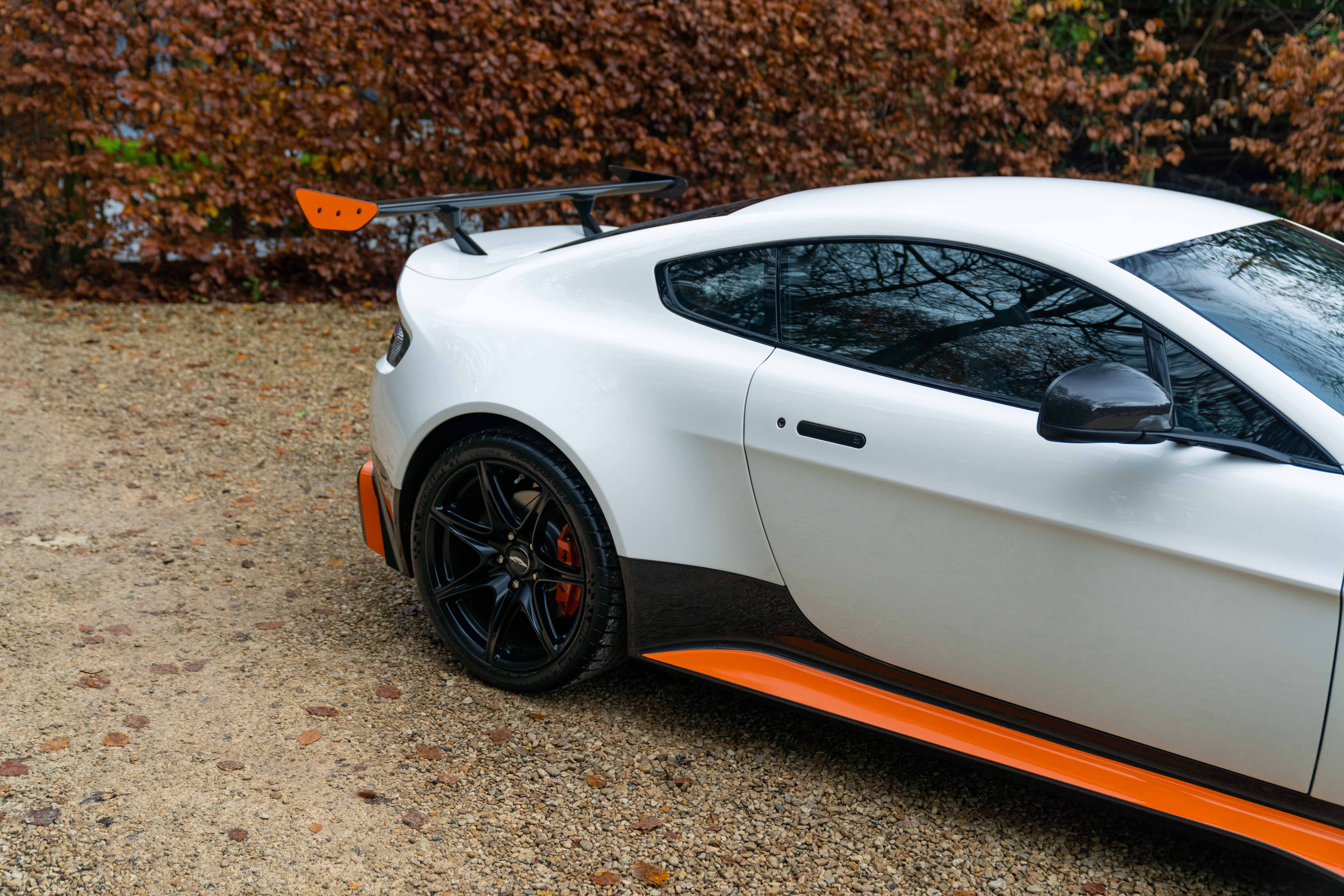 2017 ASTON MARTIN VANTAGE GT8 - 840 MILES