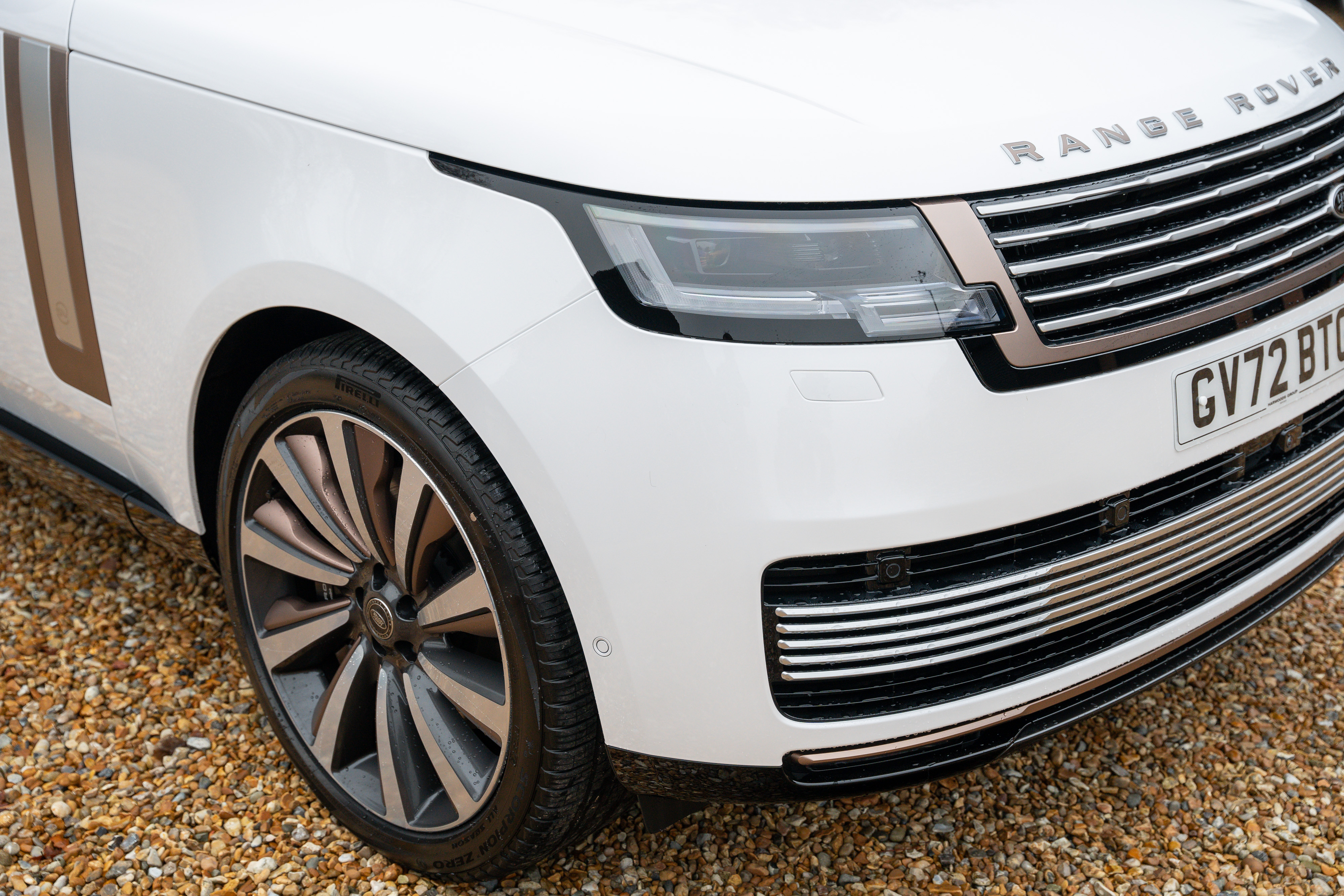 2022 RANGE ROVER SV SERENITY - 50 MILES