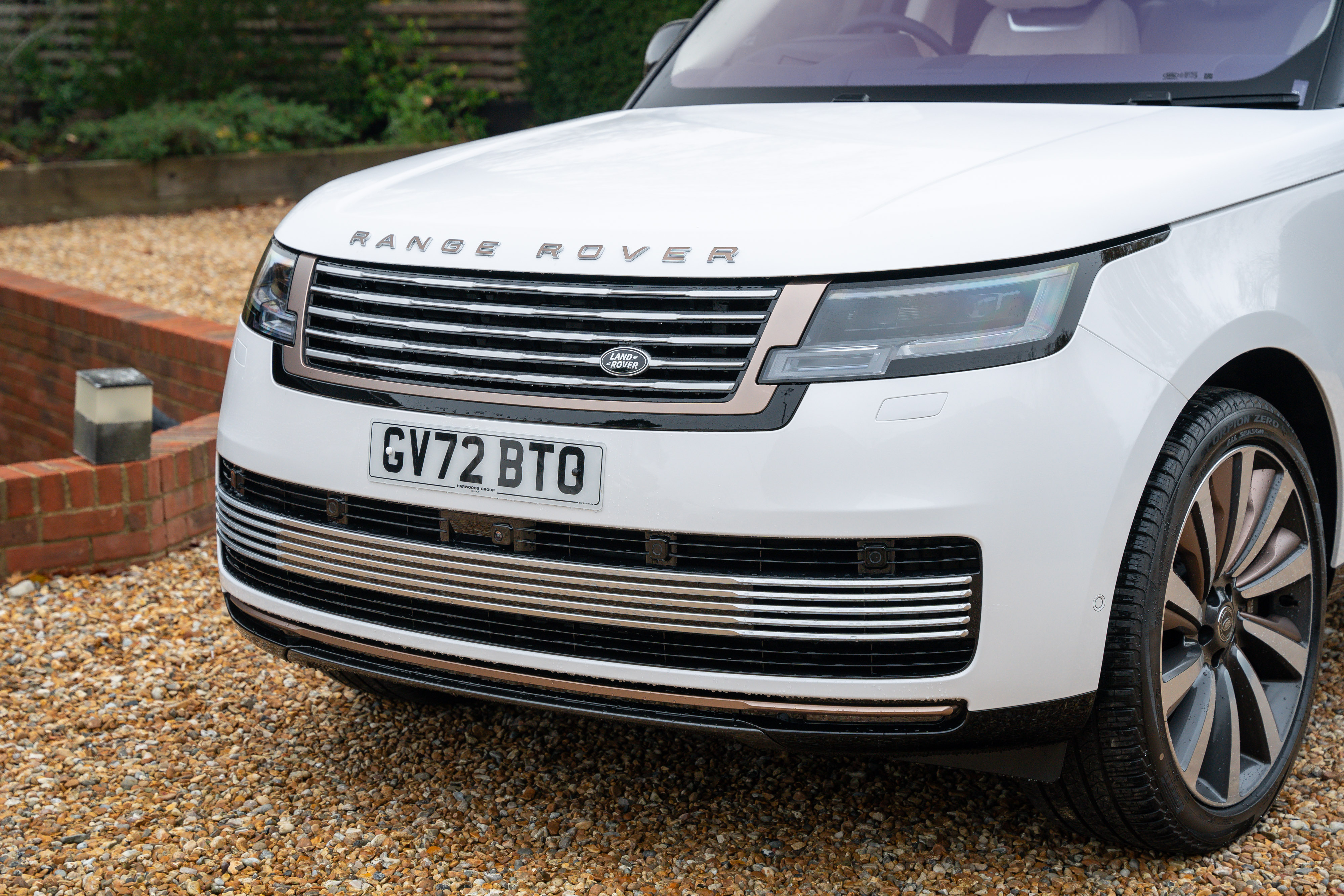 2022 RANGE ROVER SV SERENITY - 50 MILES