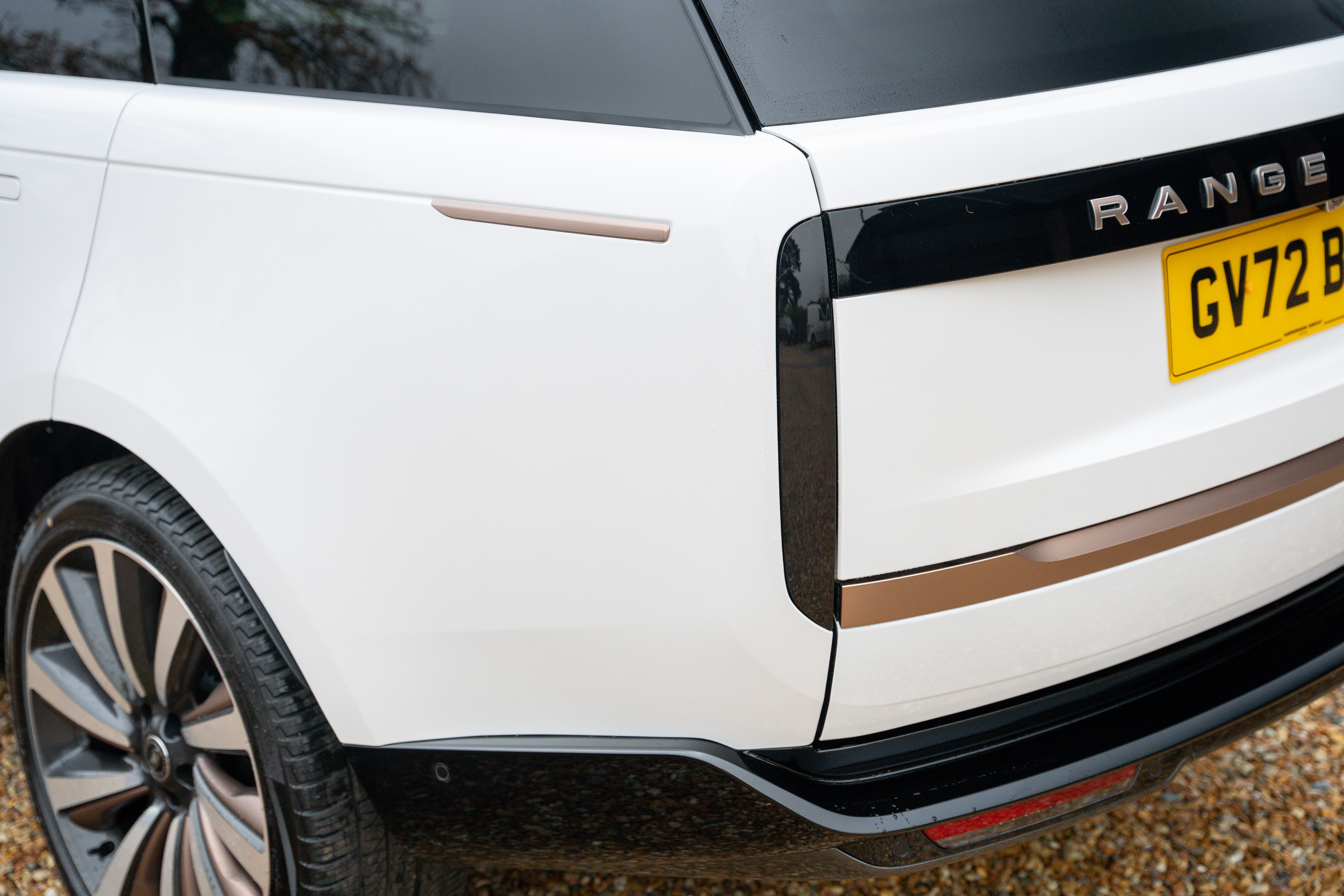 2022 RANGE ROVER SV SERENITY - 50 MILES
