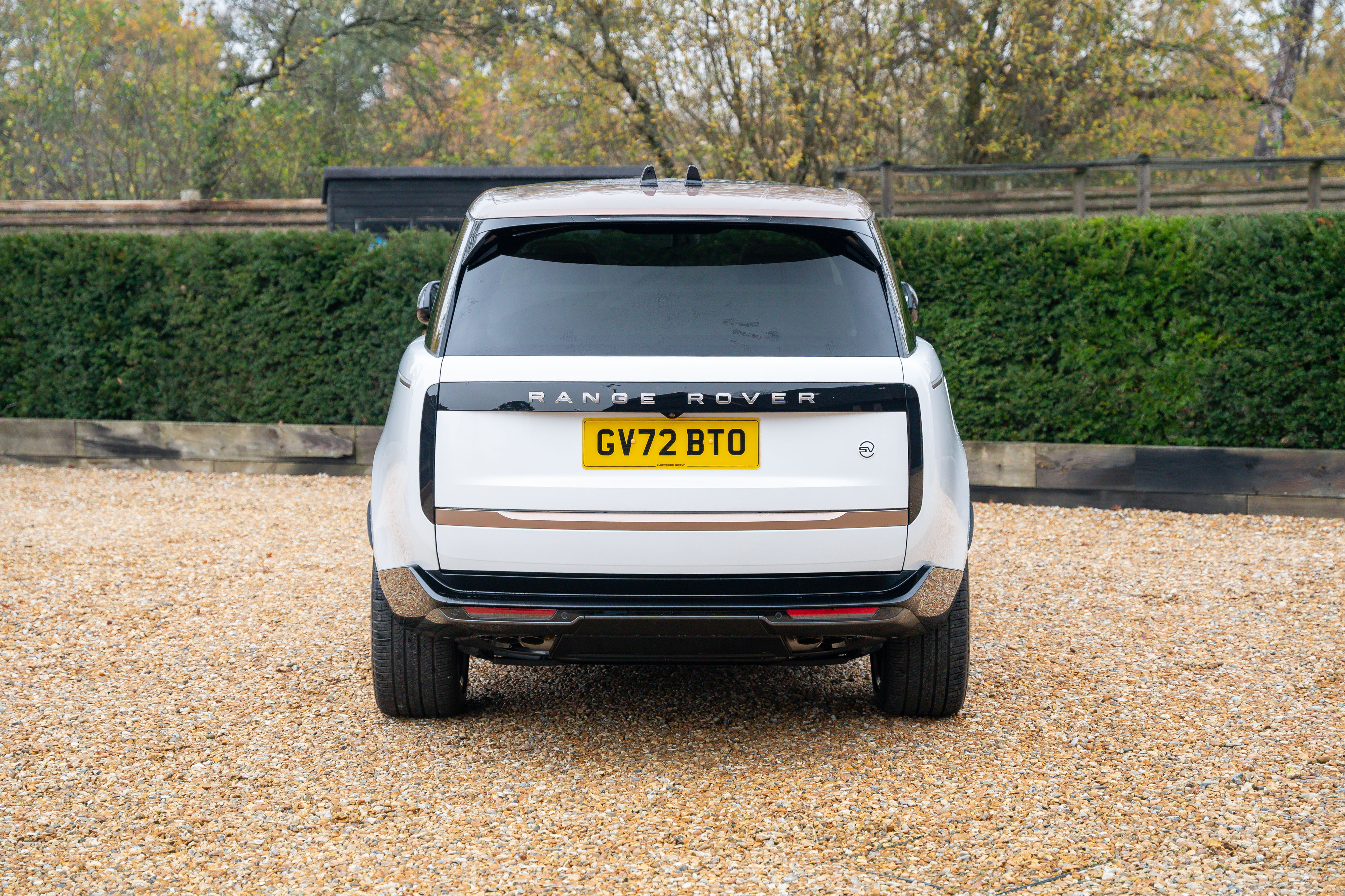 2022 RANGE ROVER SV SERENITY - 50 MILES