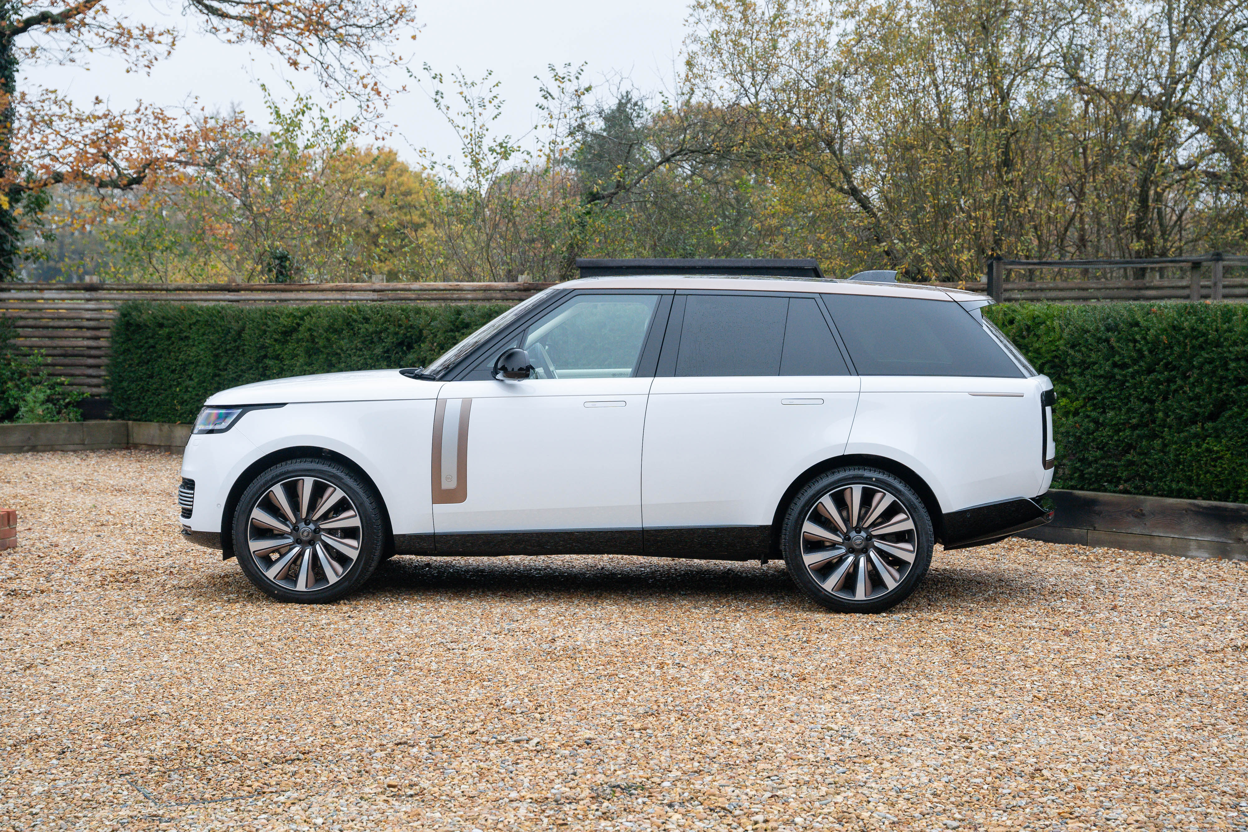 2022 RANGE ROVER SV SERENITY - 50 MILES