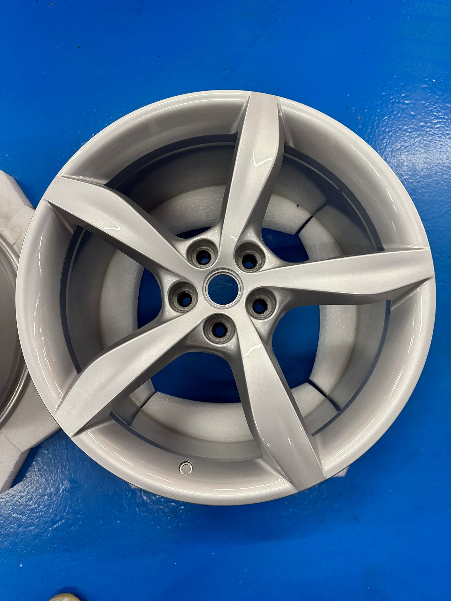 SET OF FERRARI PORTOFINO WHEELS