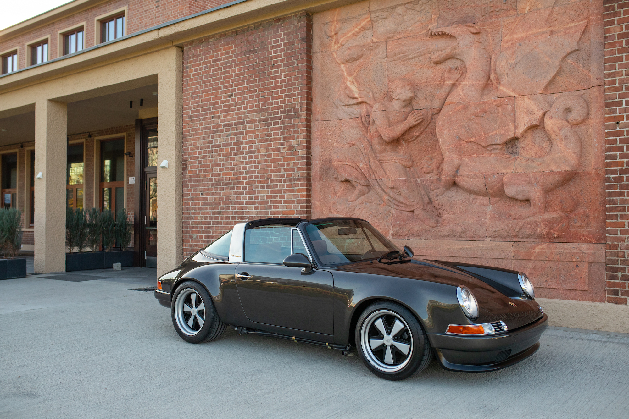 1990 PORSCHE 911 (964) TARGA - BACKDATE - 601KM