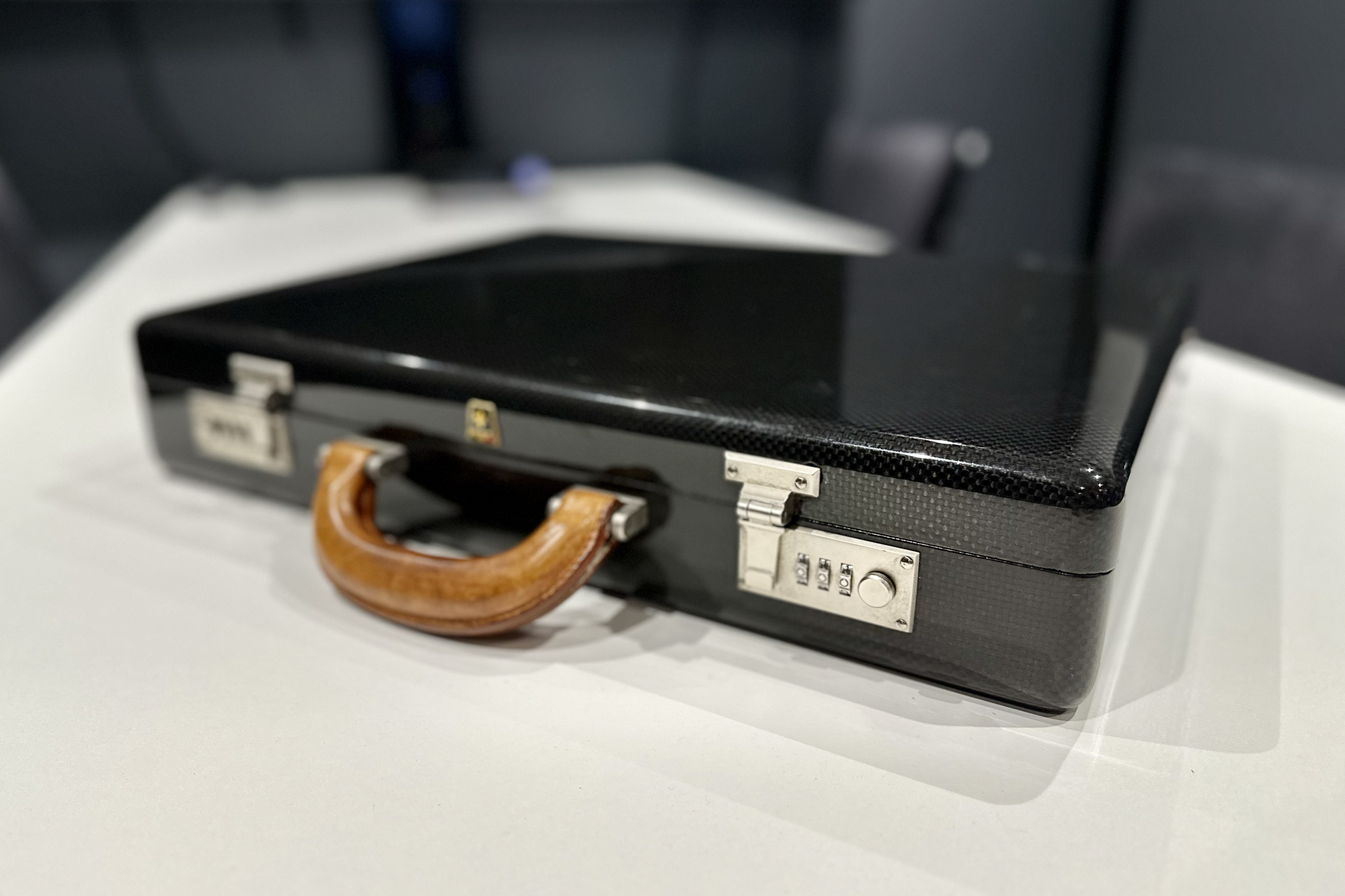 SCHEDONI CARBON FIBRE BRIEFCASE