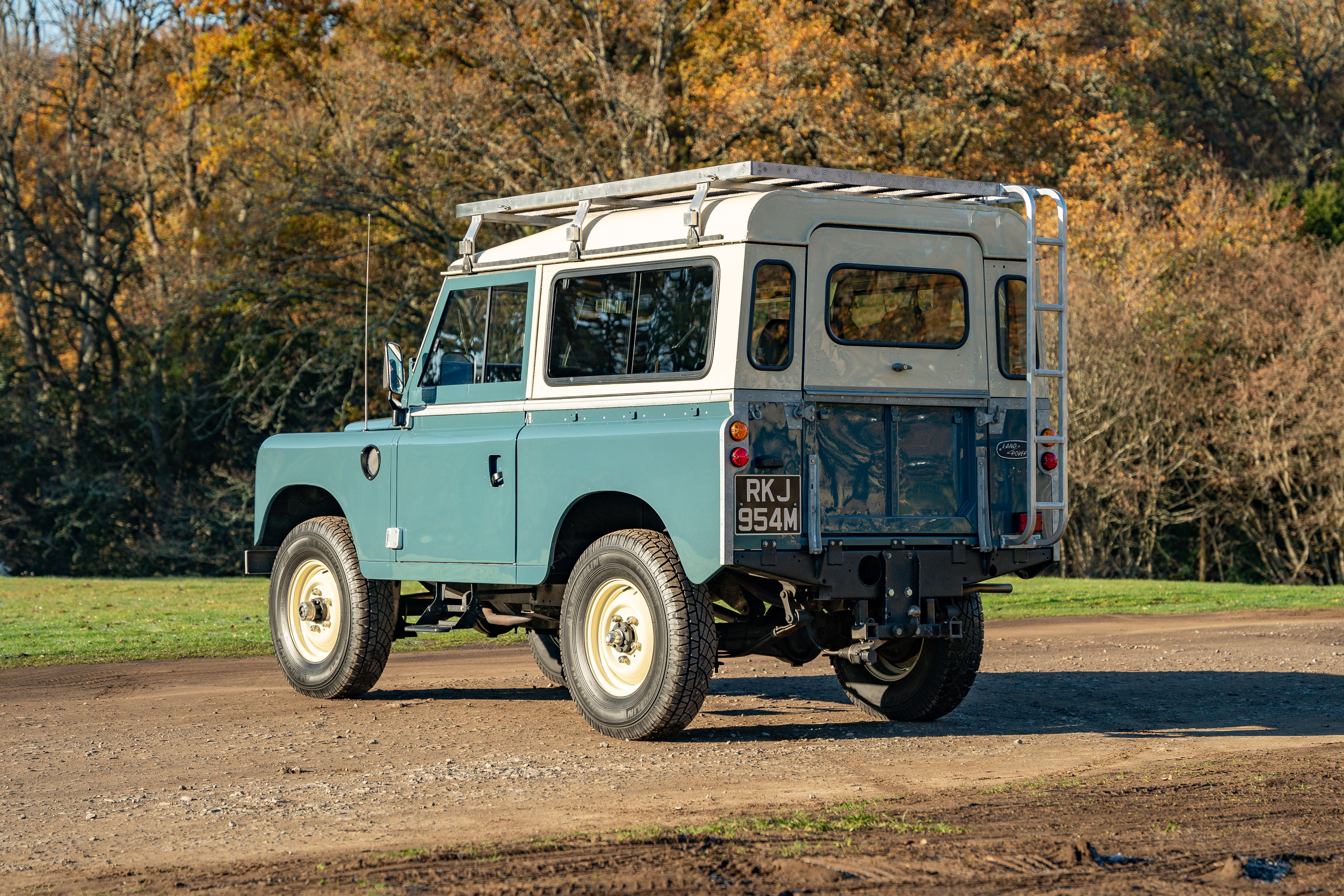 1974 LAND ROVER SERIES III 88"