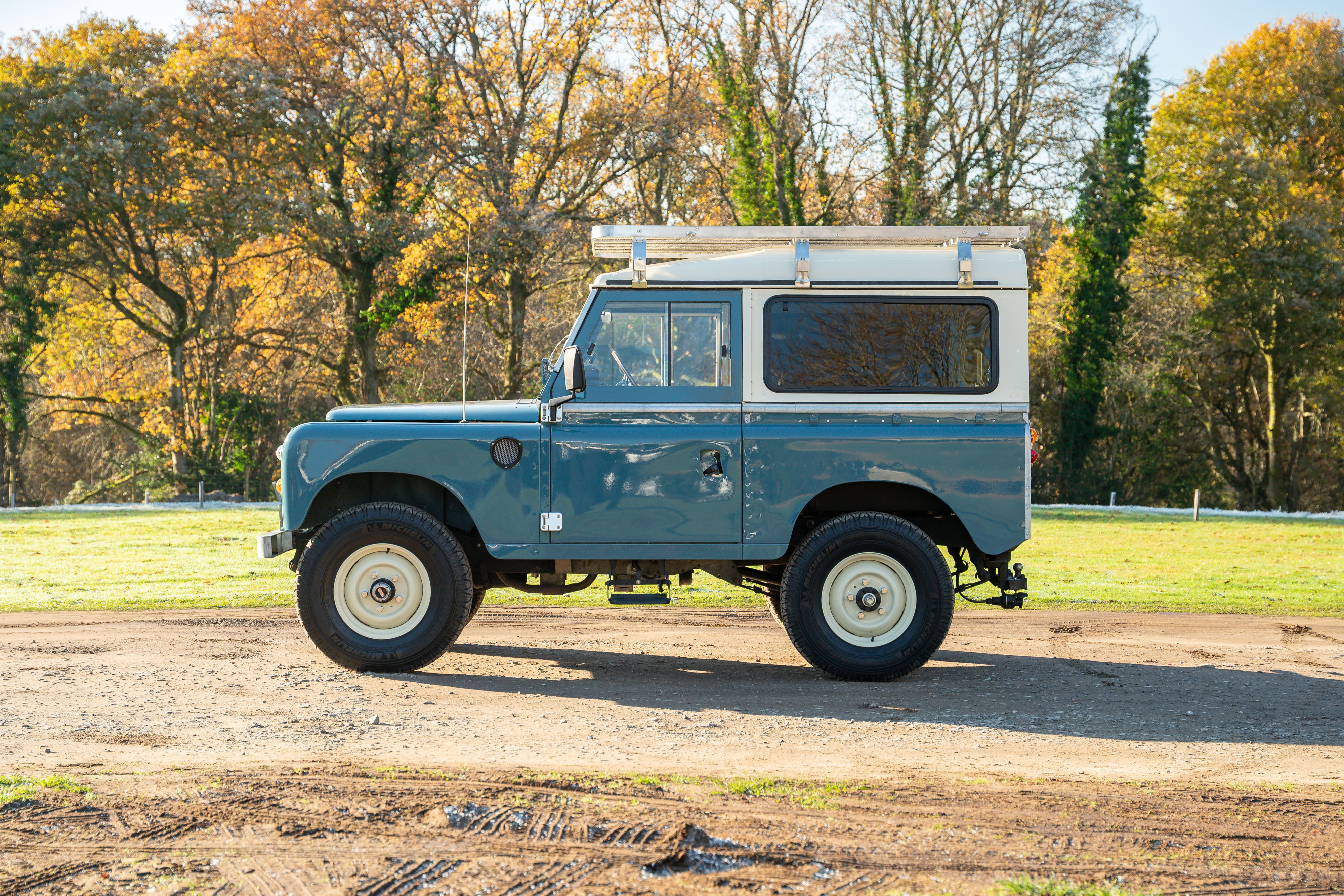 1974 LAND ROVER SERIES III 88"