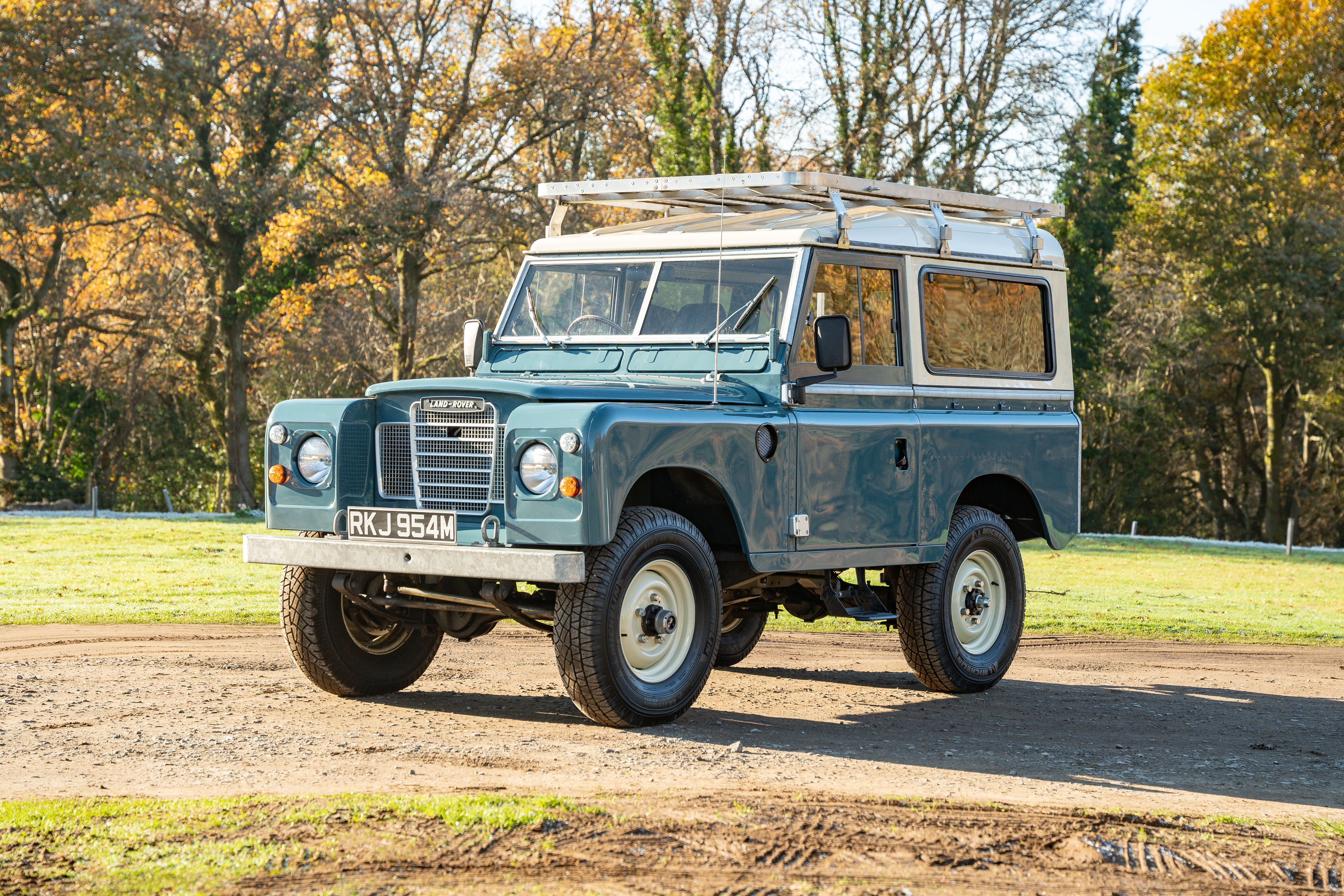1974 LAND ROVER SERIES III 88"