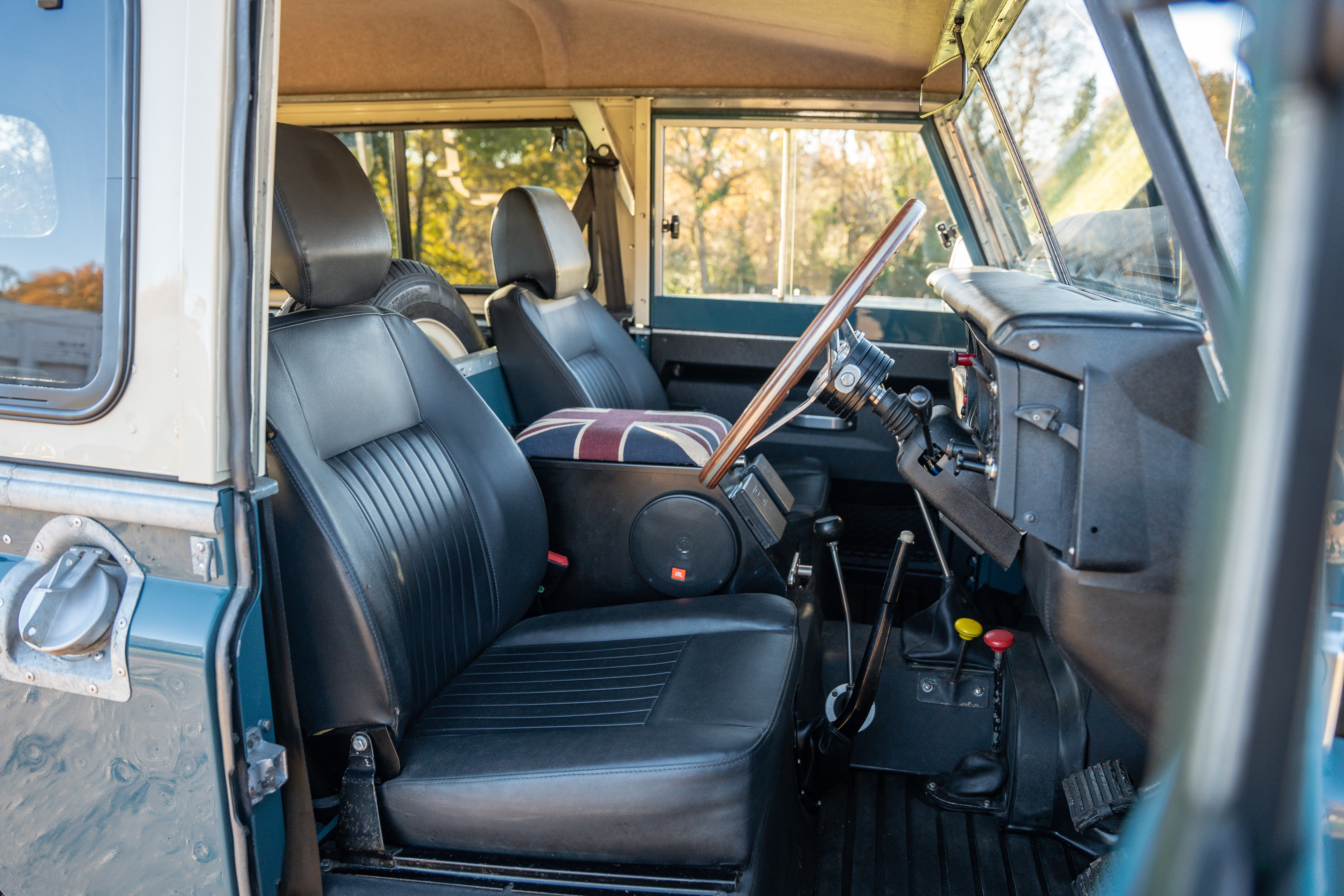 1974 LAND ROVER SERIES III 88"