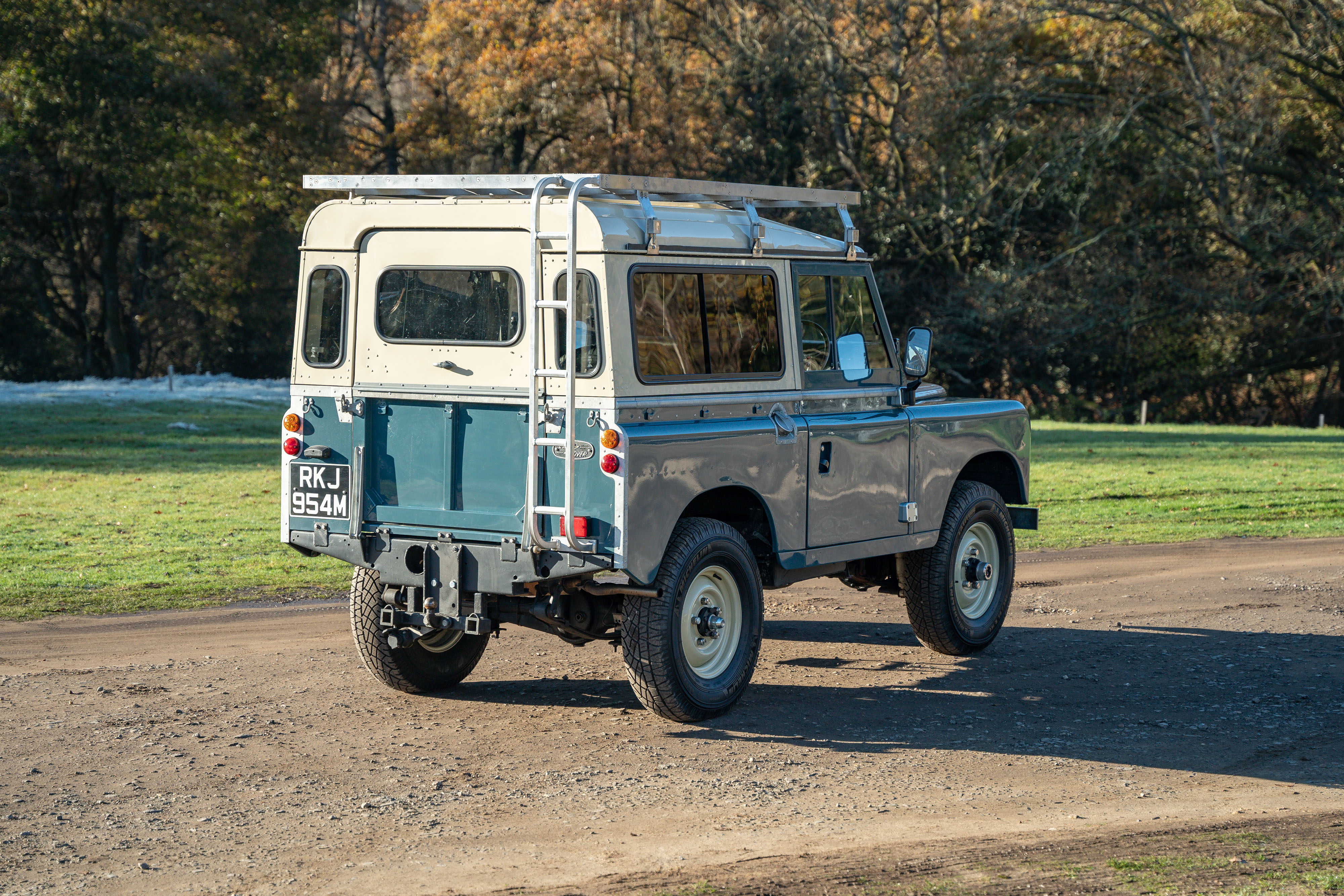 1974 LAND ROVER SERIES III 88"