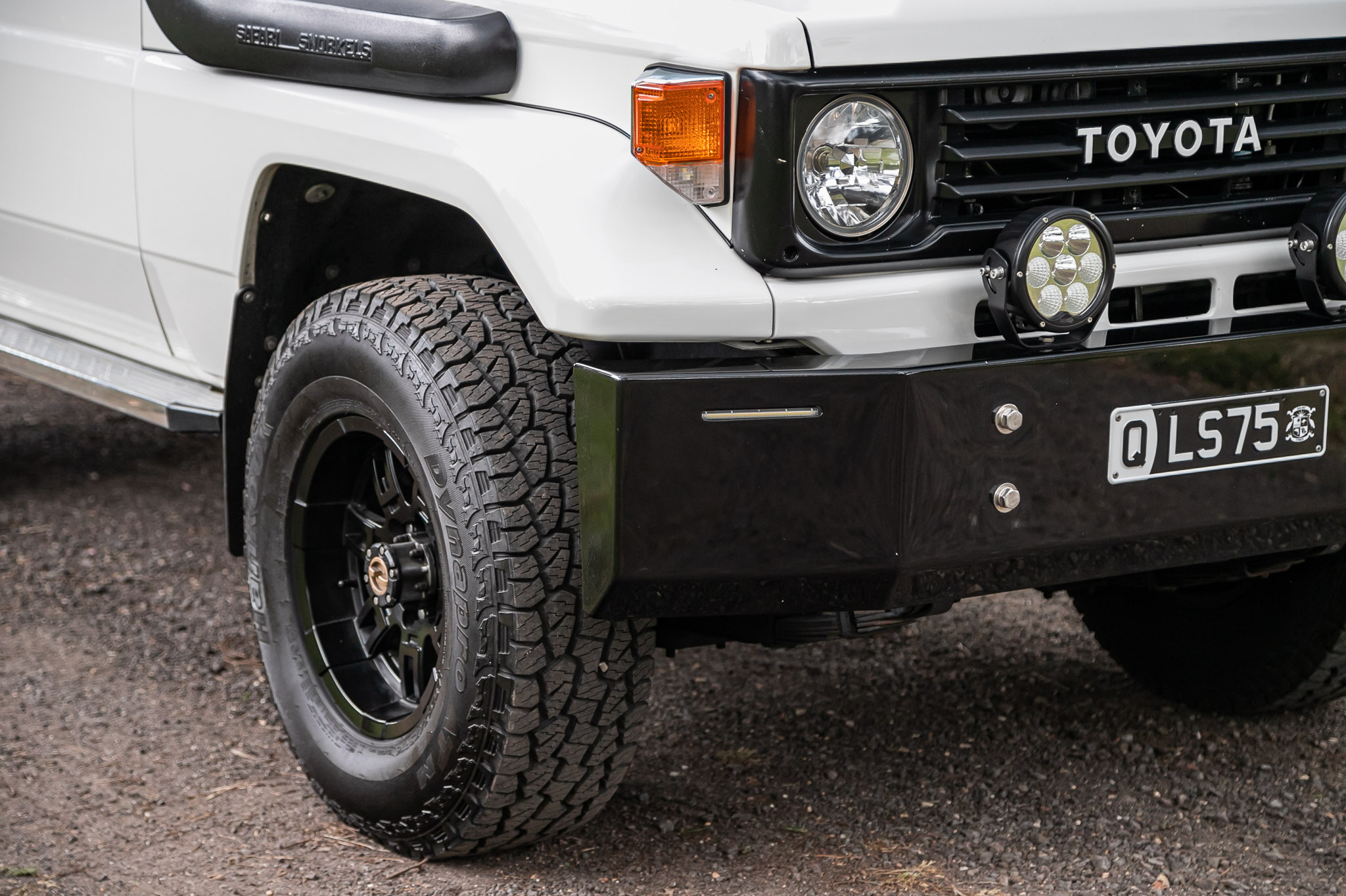 1990 TOYOTA FJ75 LAND CRUISER PICK UP - LS1 V8
