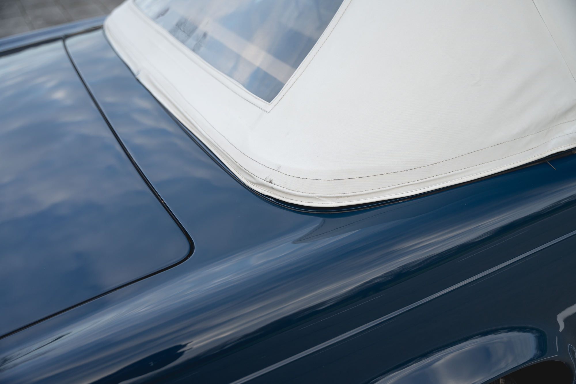 1971 MERCEDES-BENZ 280 SL PAGODA