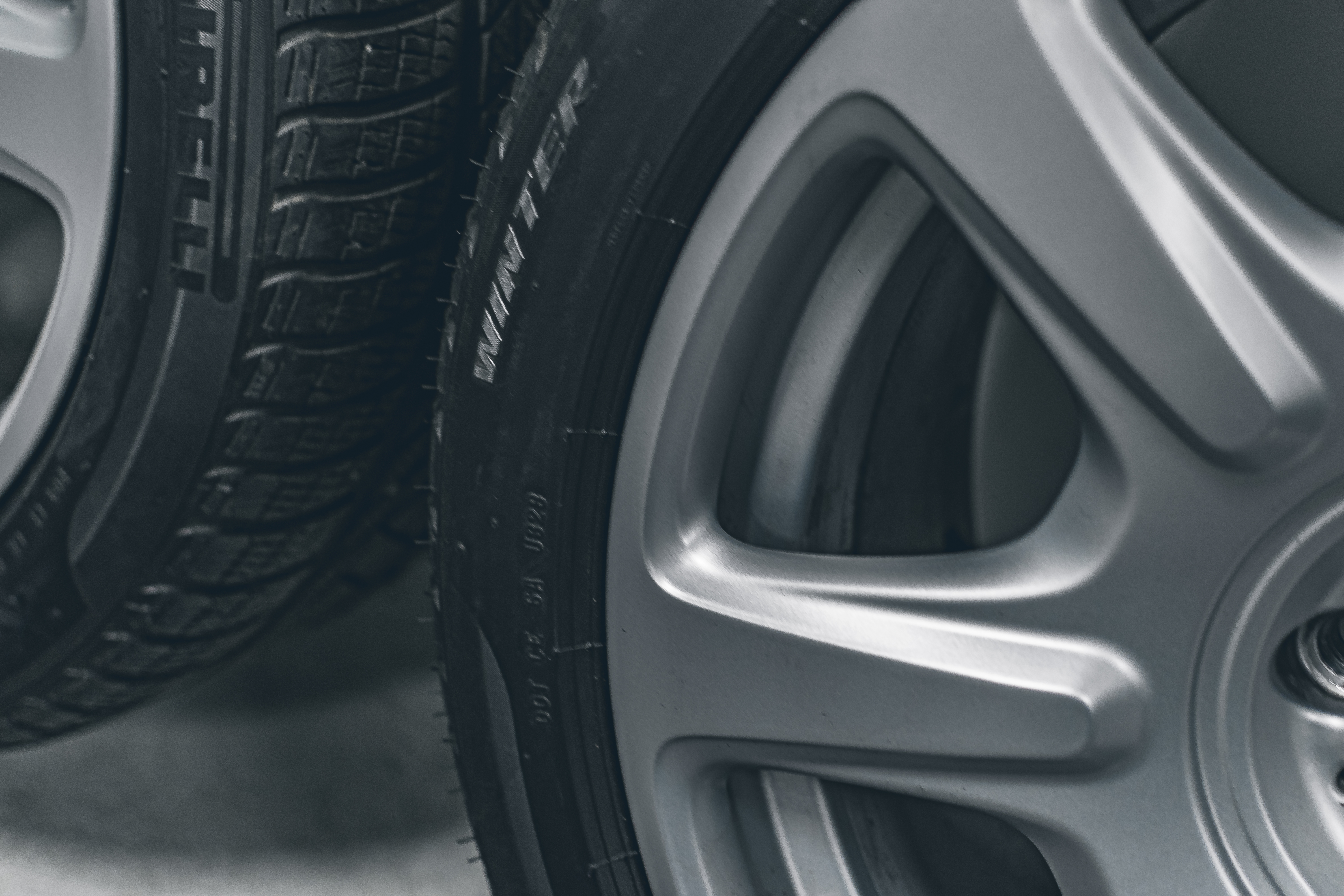 SET OF ROLLS-ROYCE WRAITH / GHOST WHEELS AND TYRES