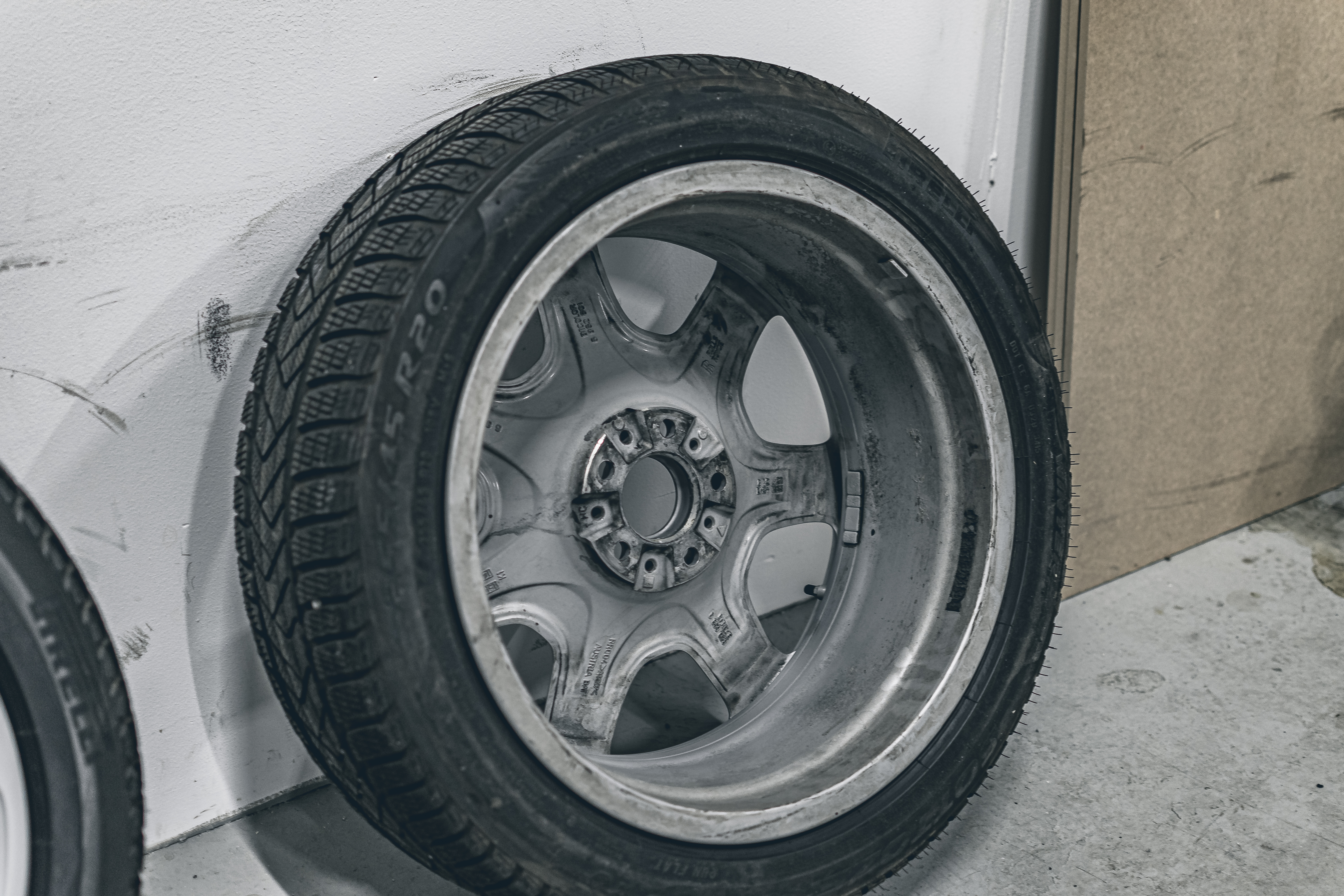 SET OF ROLLS-ROYCE WRAITH / GHOST WHEELS AND TYRES