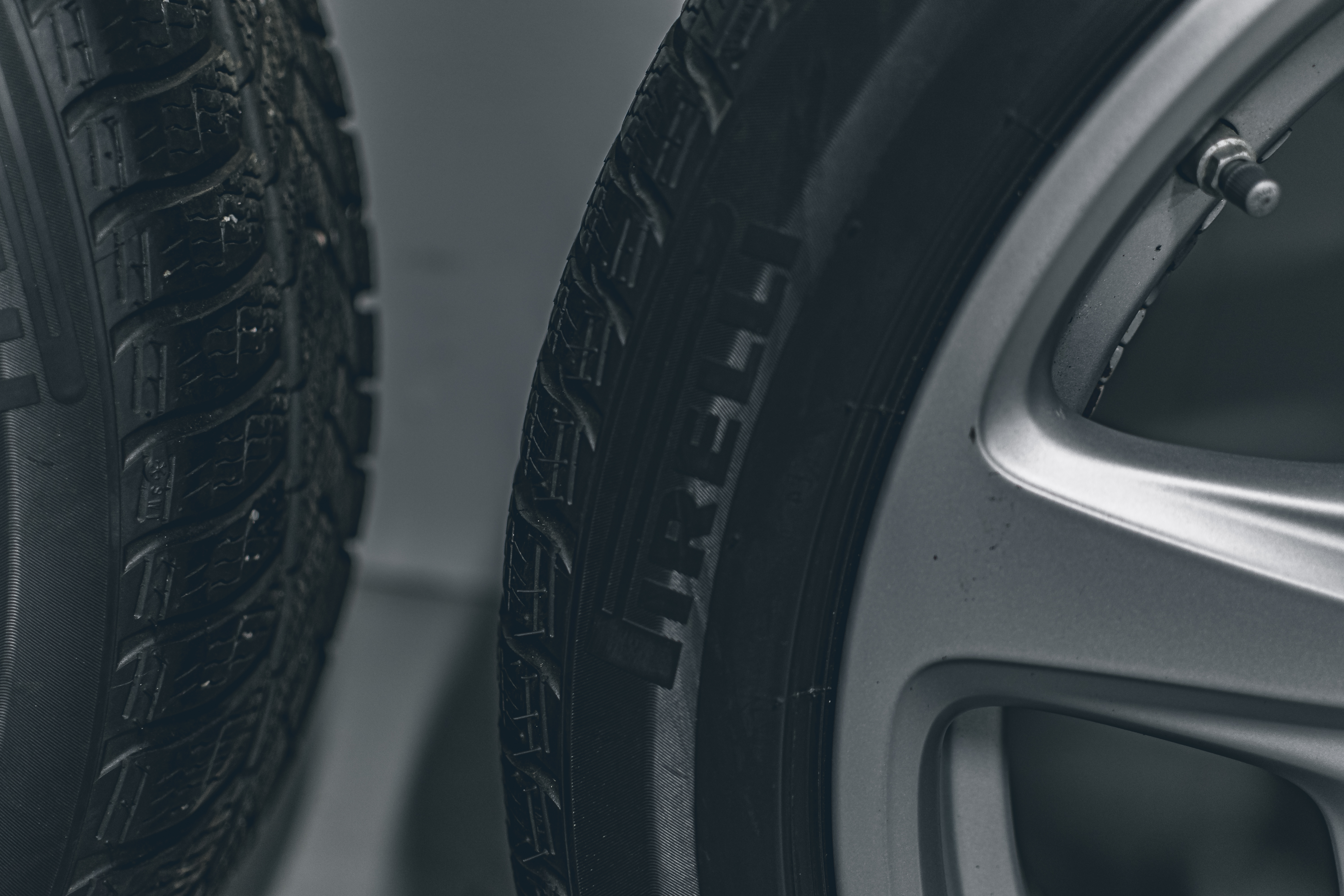 SET OF ROLLS-ROYCE WRAITH / GHOST WHEELS AND TYRES