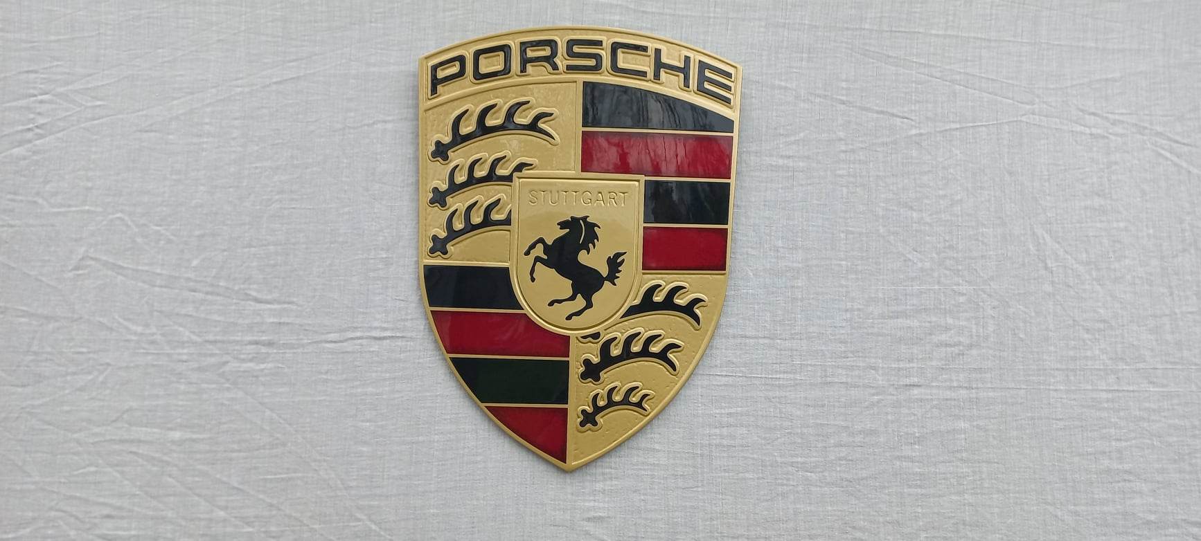 PORSCHE CREST SIGN