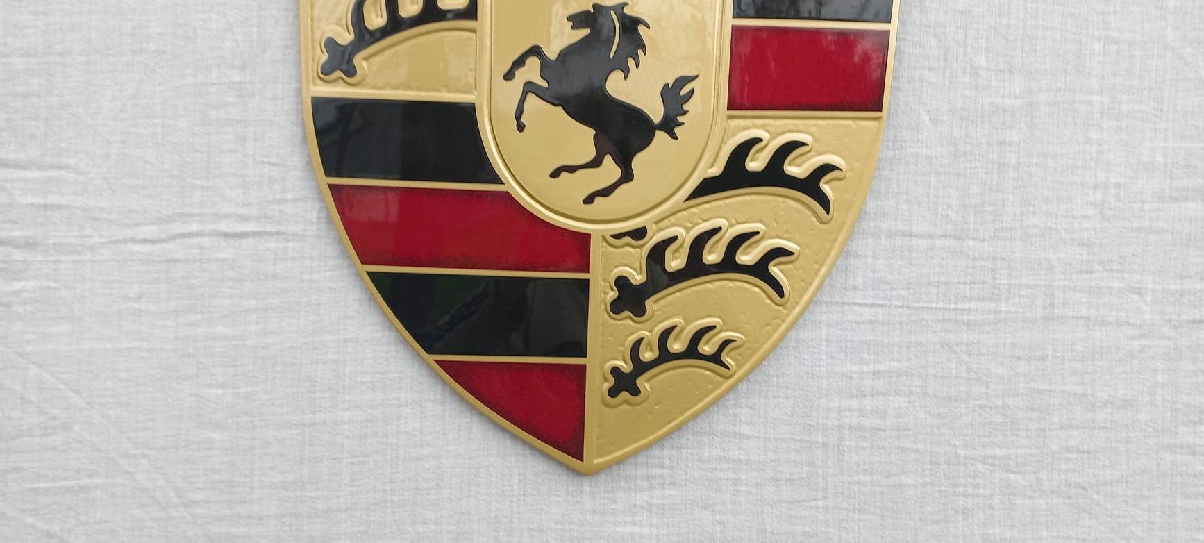 PORSCHE CREST SIGN