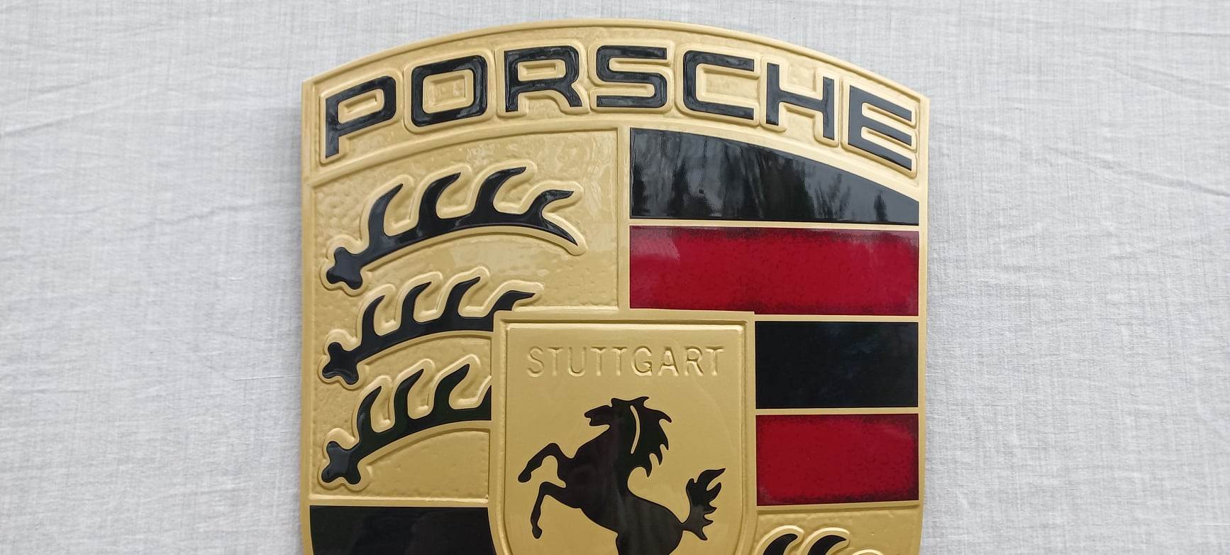 PORSCHE CREST SIGN