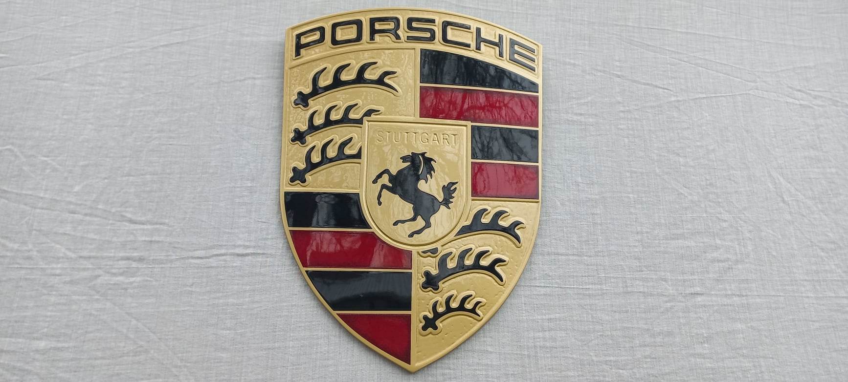 PORSCHE CREST SIGN
