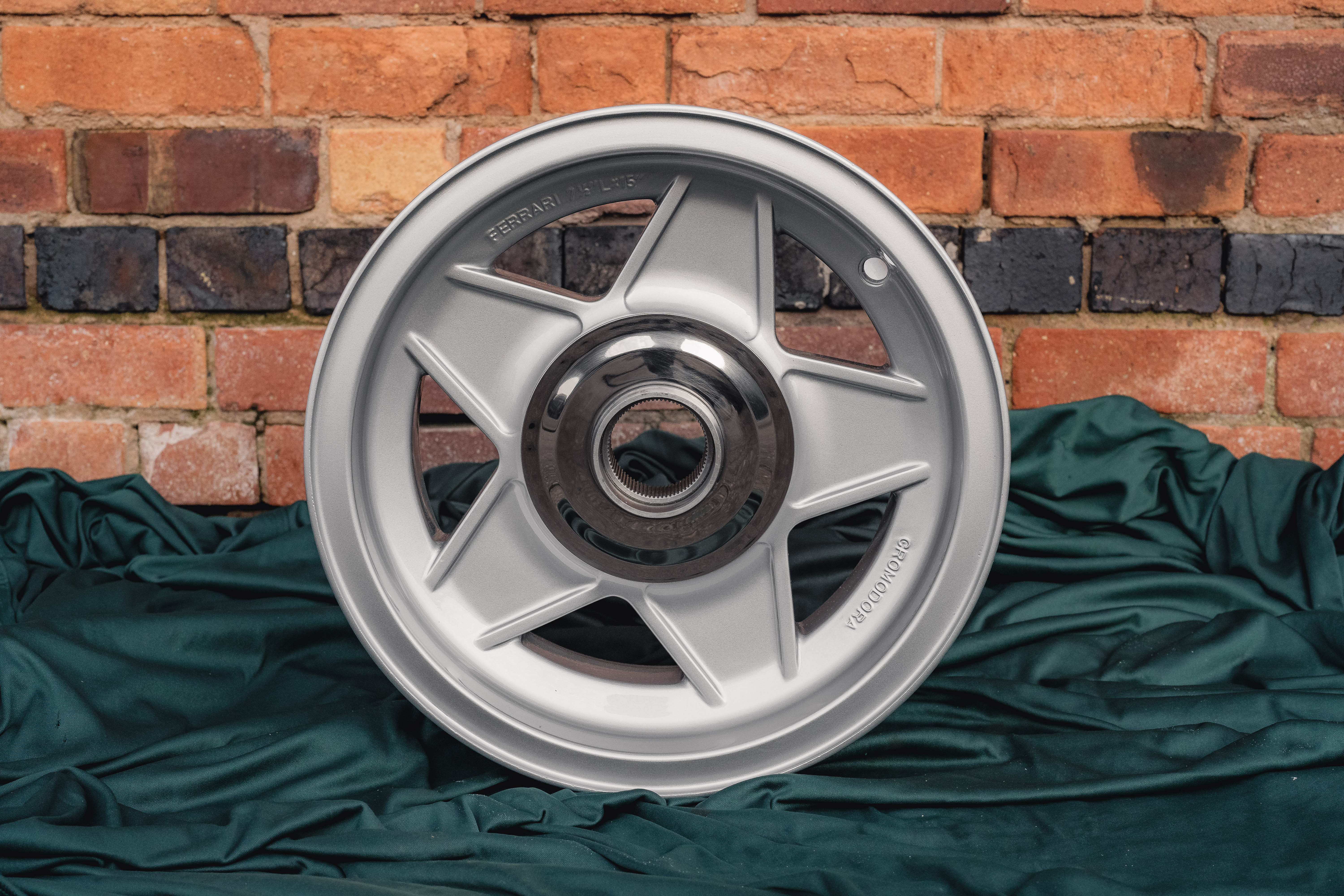 SET OF FERRARI 365 GTB/4 DAYTONA WHEELS
