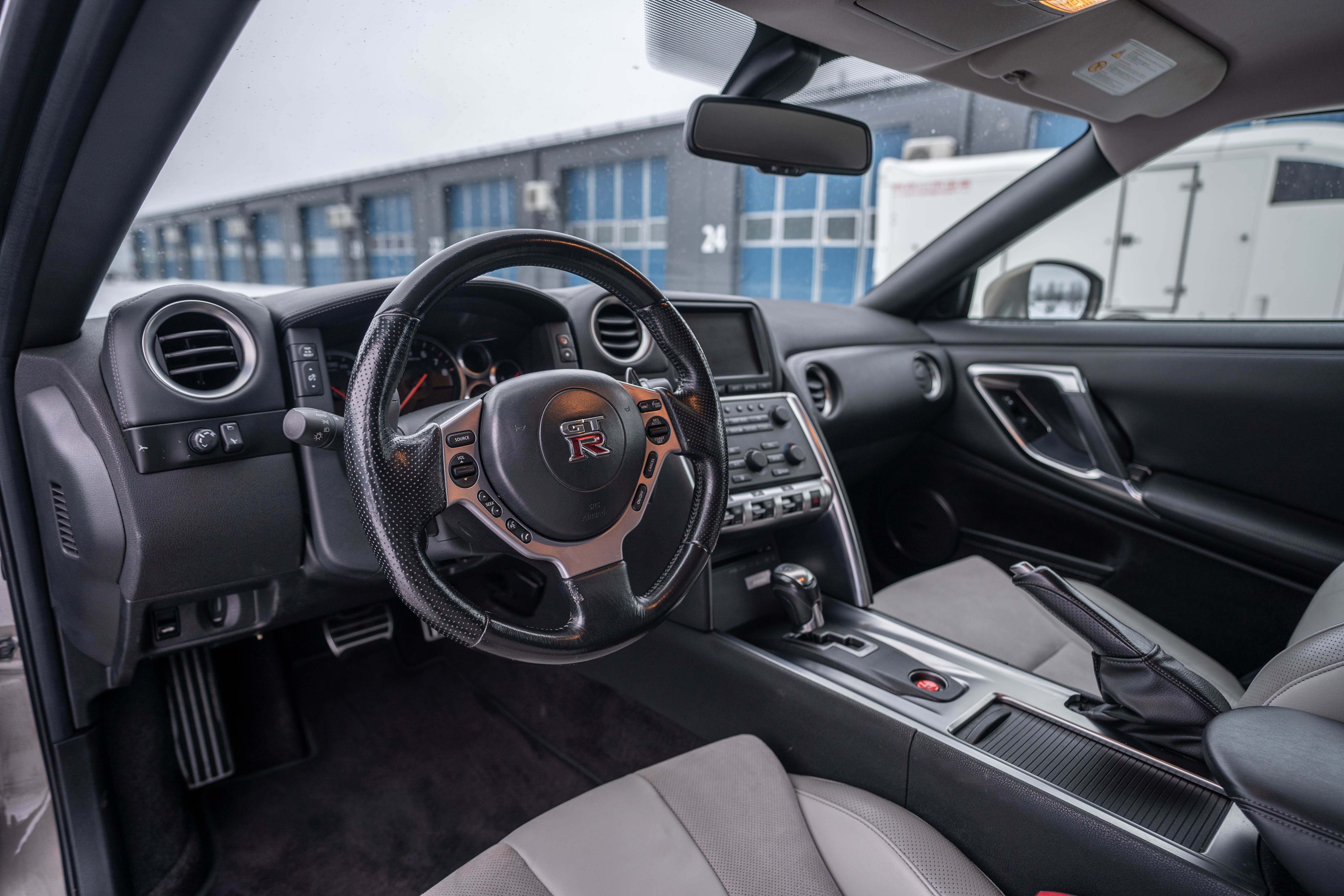 2009 NISSAN (R35) GT-R