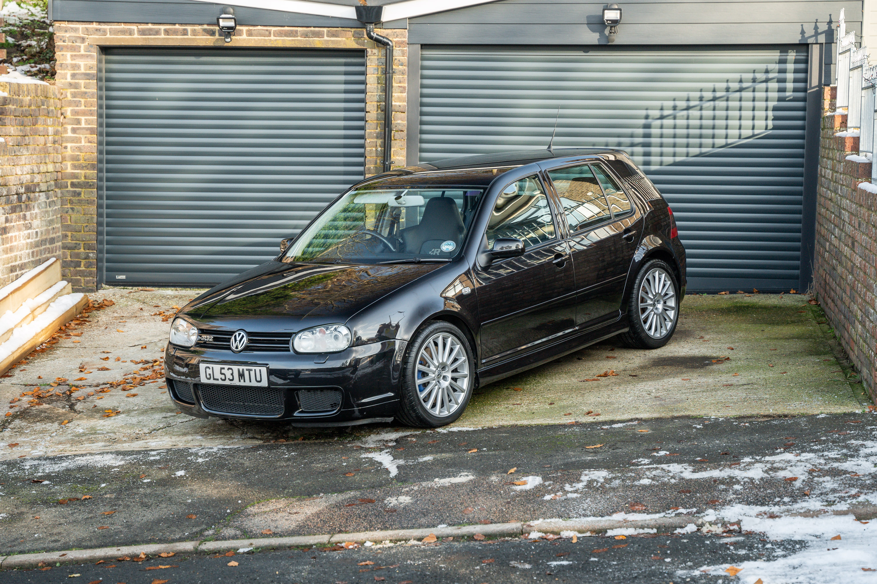 2003 VOLKSWAGEN GOLF (MK4) R32 - 19,066 MILES