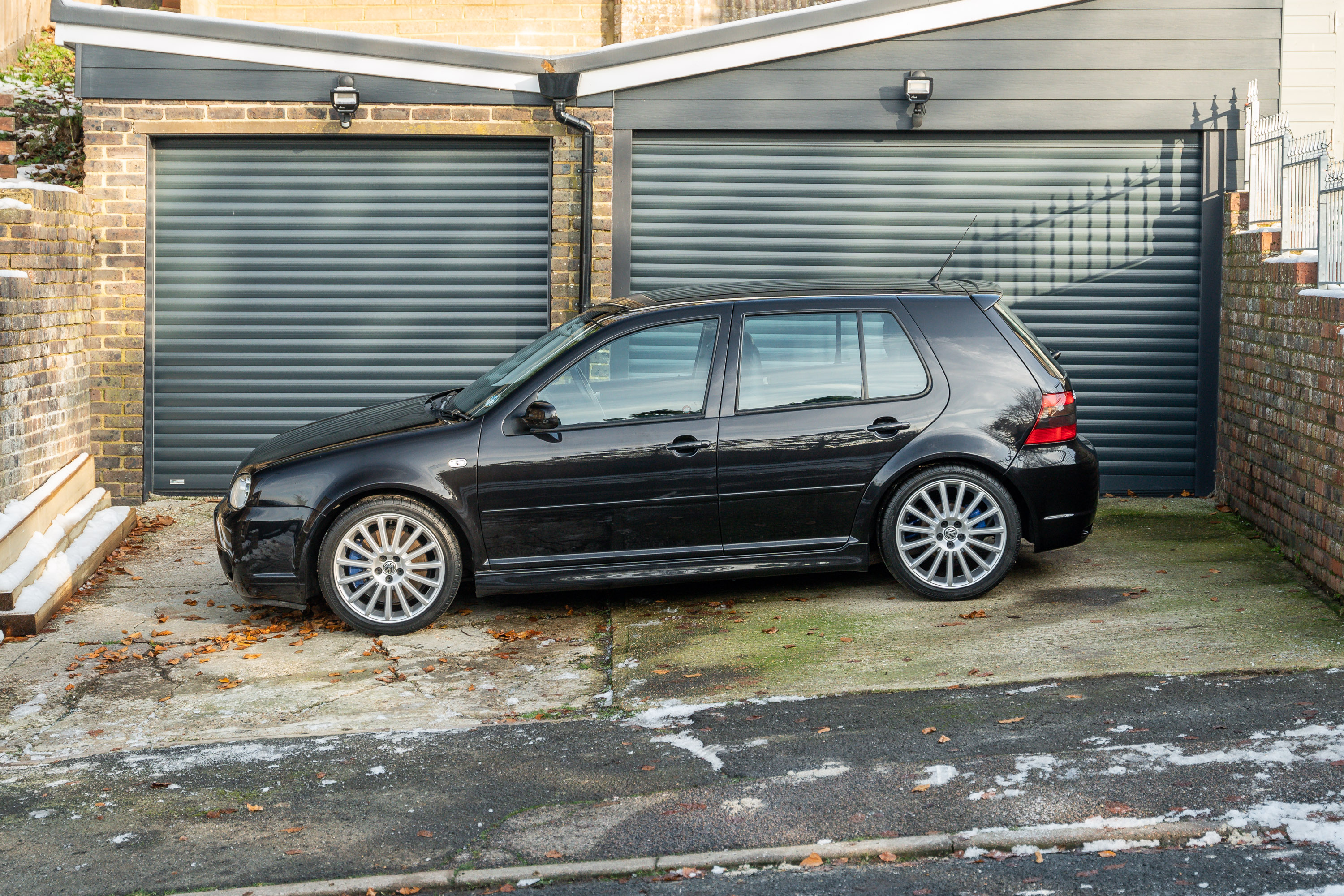2003 VOLKSWAGEN GOLF (MK4) R32 - 19,066 MILES