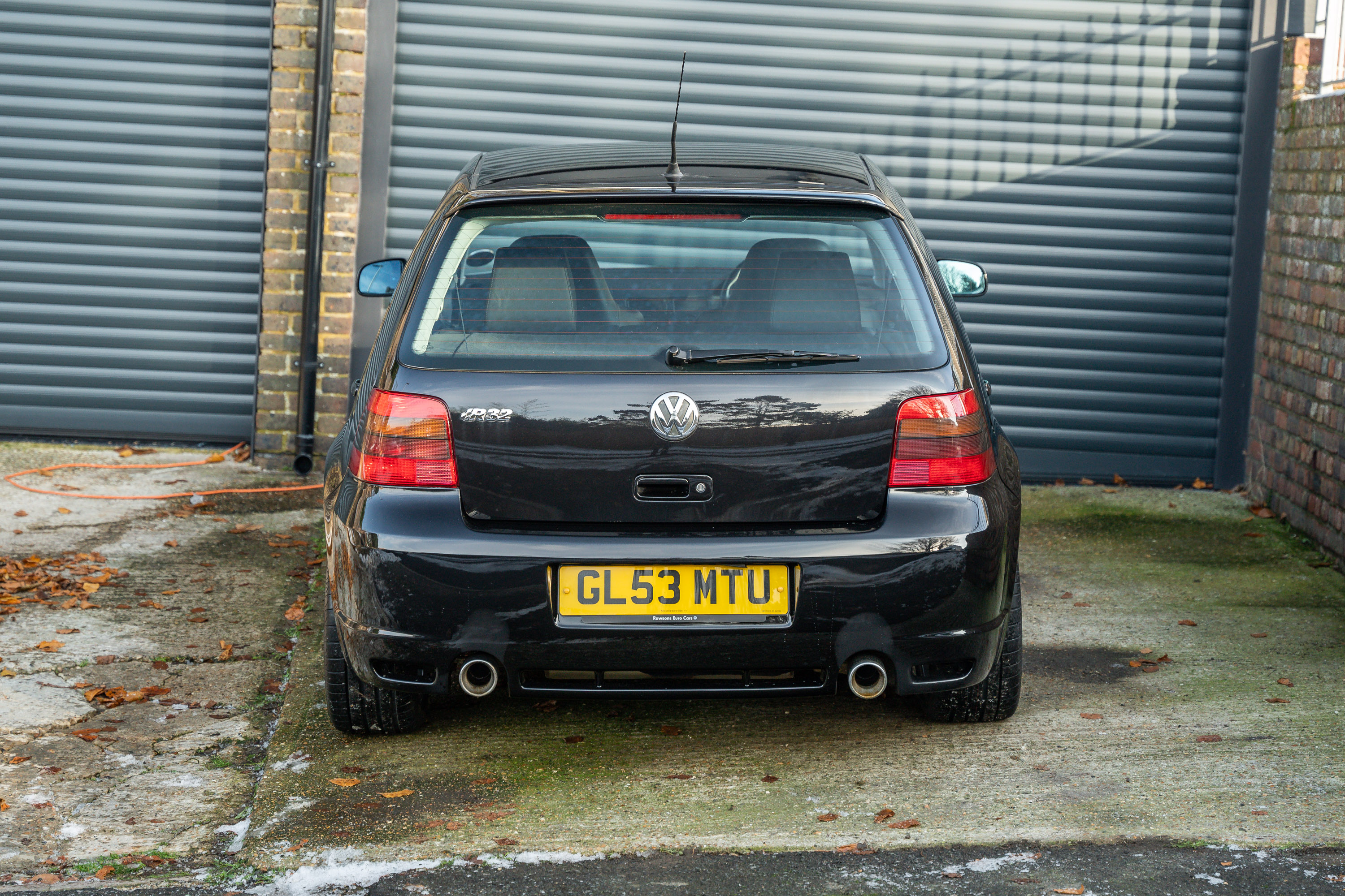 2003 VOLKSWAGEN GOLF (MK4) R32 - 19,066 MILES