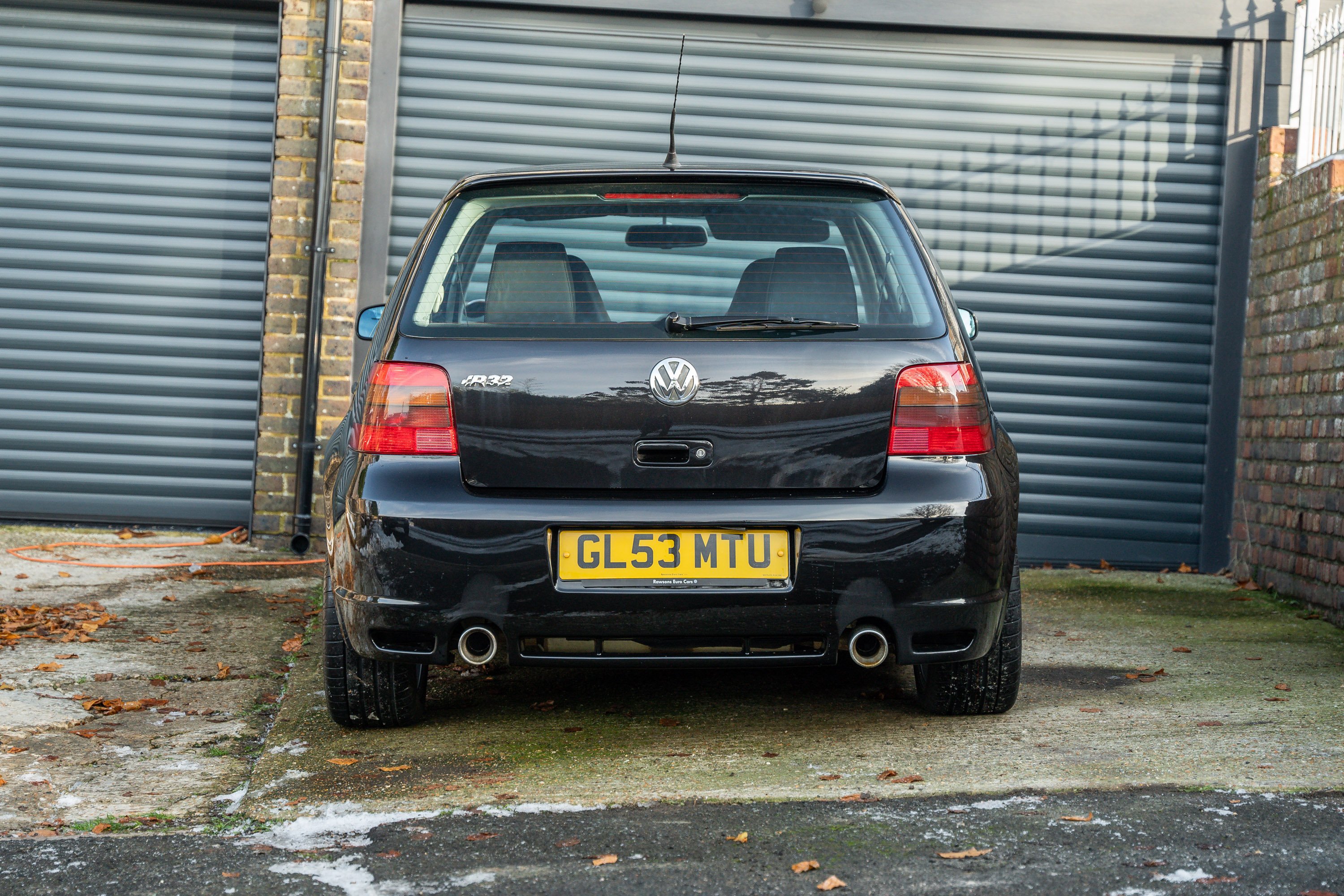 2003 VOLKSWAGEN GOLF (MK4) R32 - 19,066 MILES