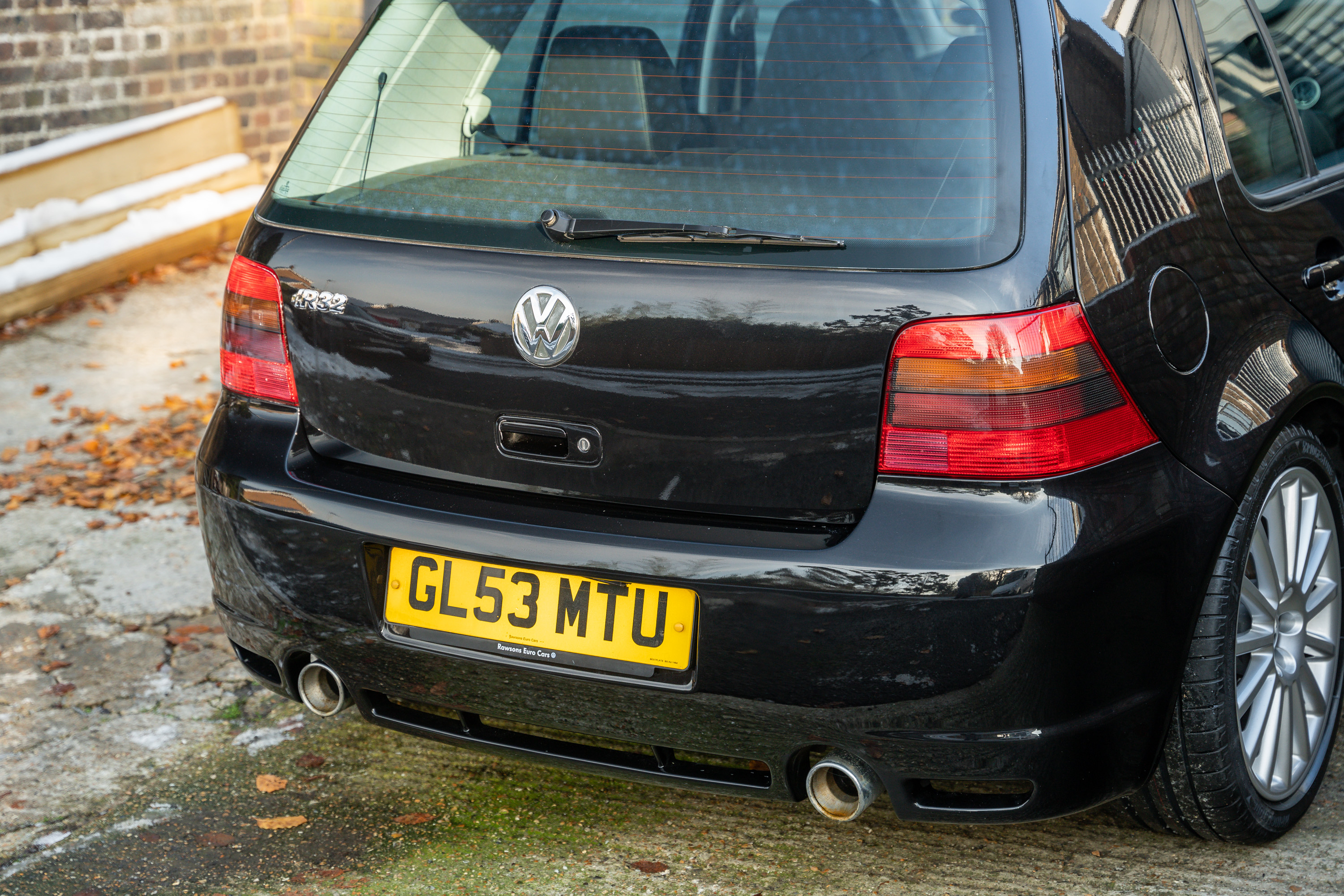 2003 VOLKSWAGEN GOLF (MK4) R32 - 19,066 MILES