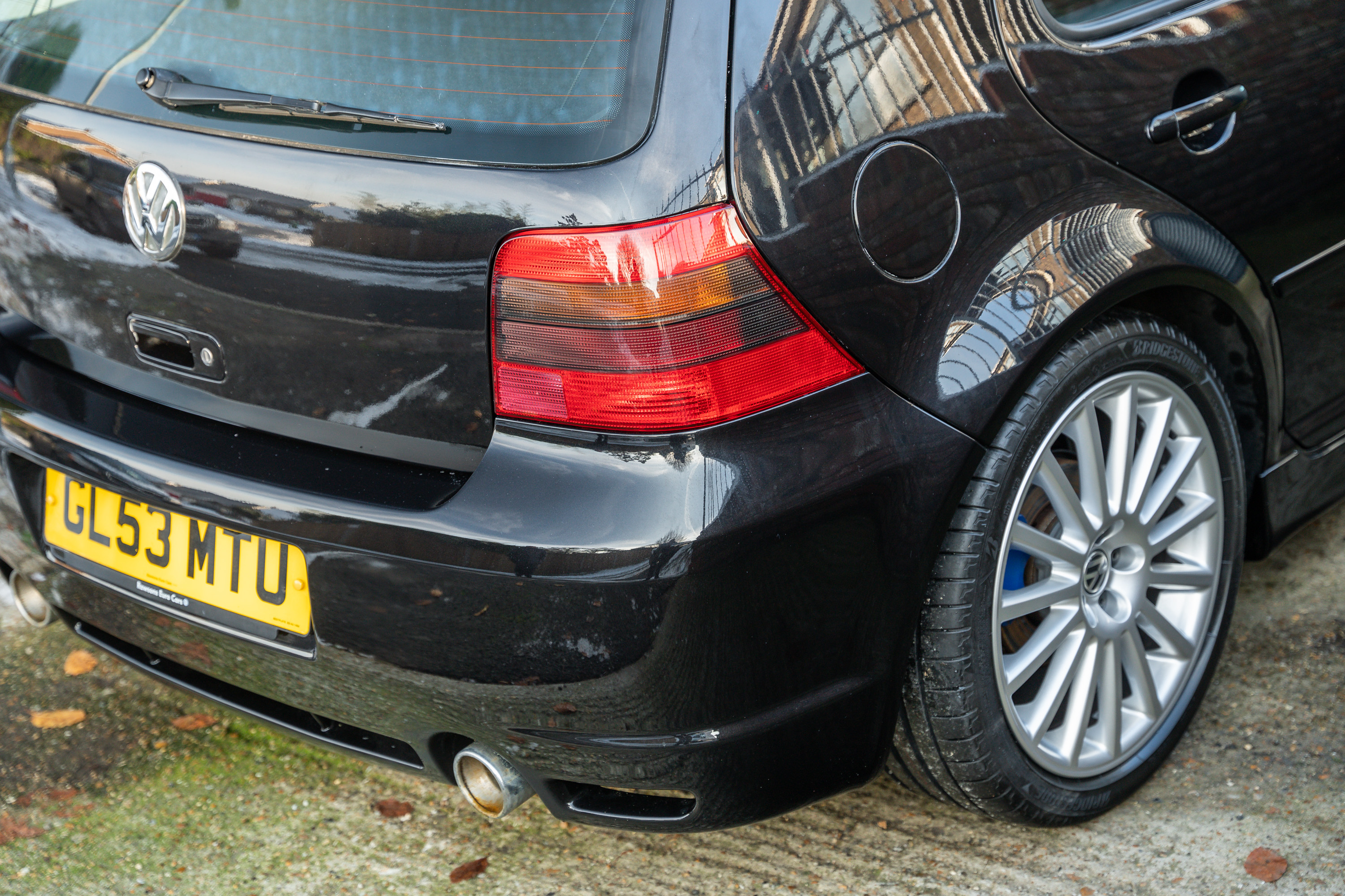 2003 VOLKSWAGEN GOLF (MK4) R32 - 19,066 MILES