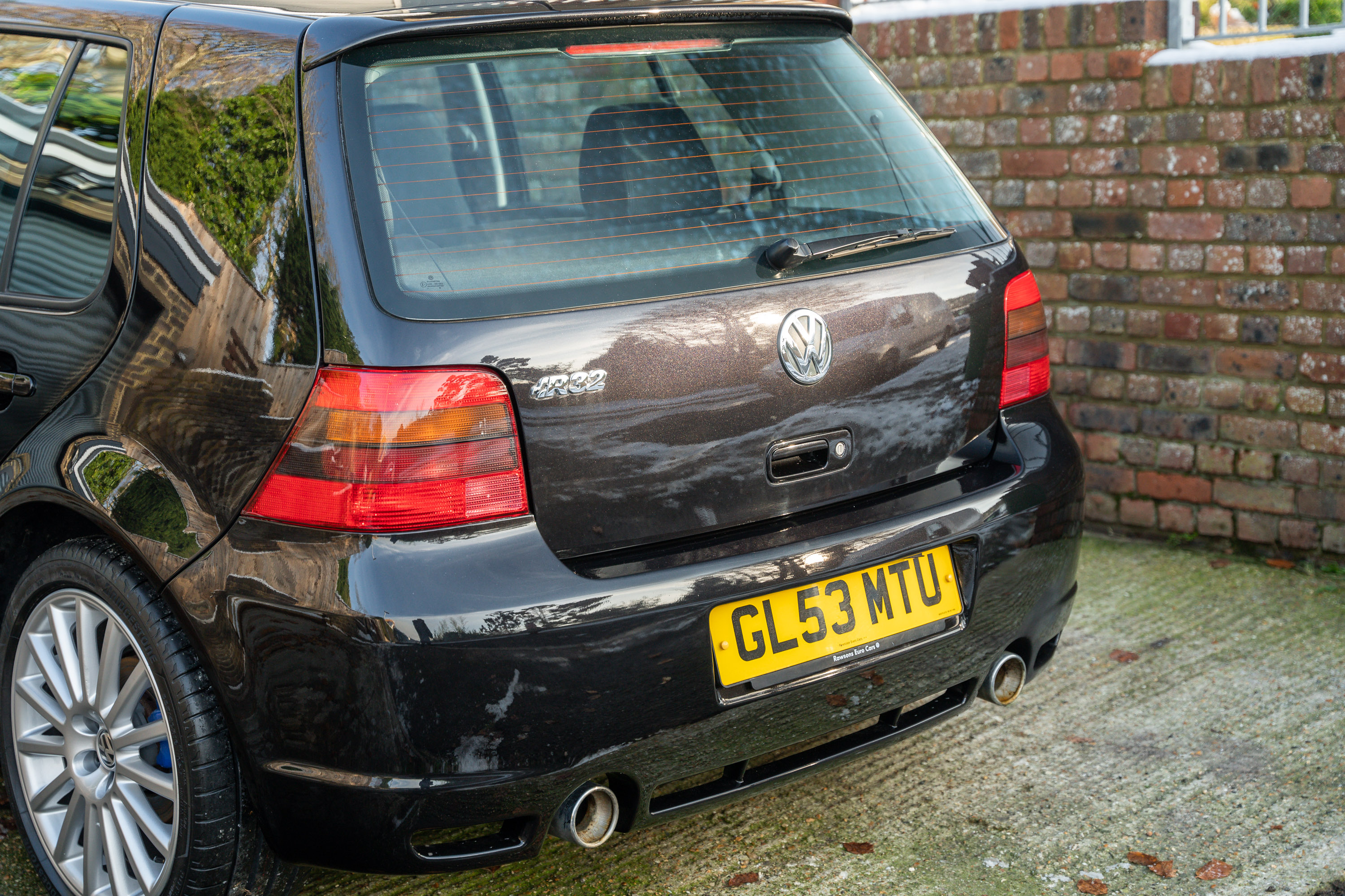 2003 VOLKSWAGEN GOLF (MK4) R32 - 19,066 MILES