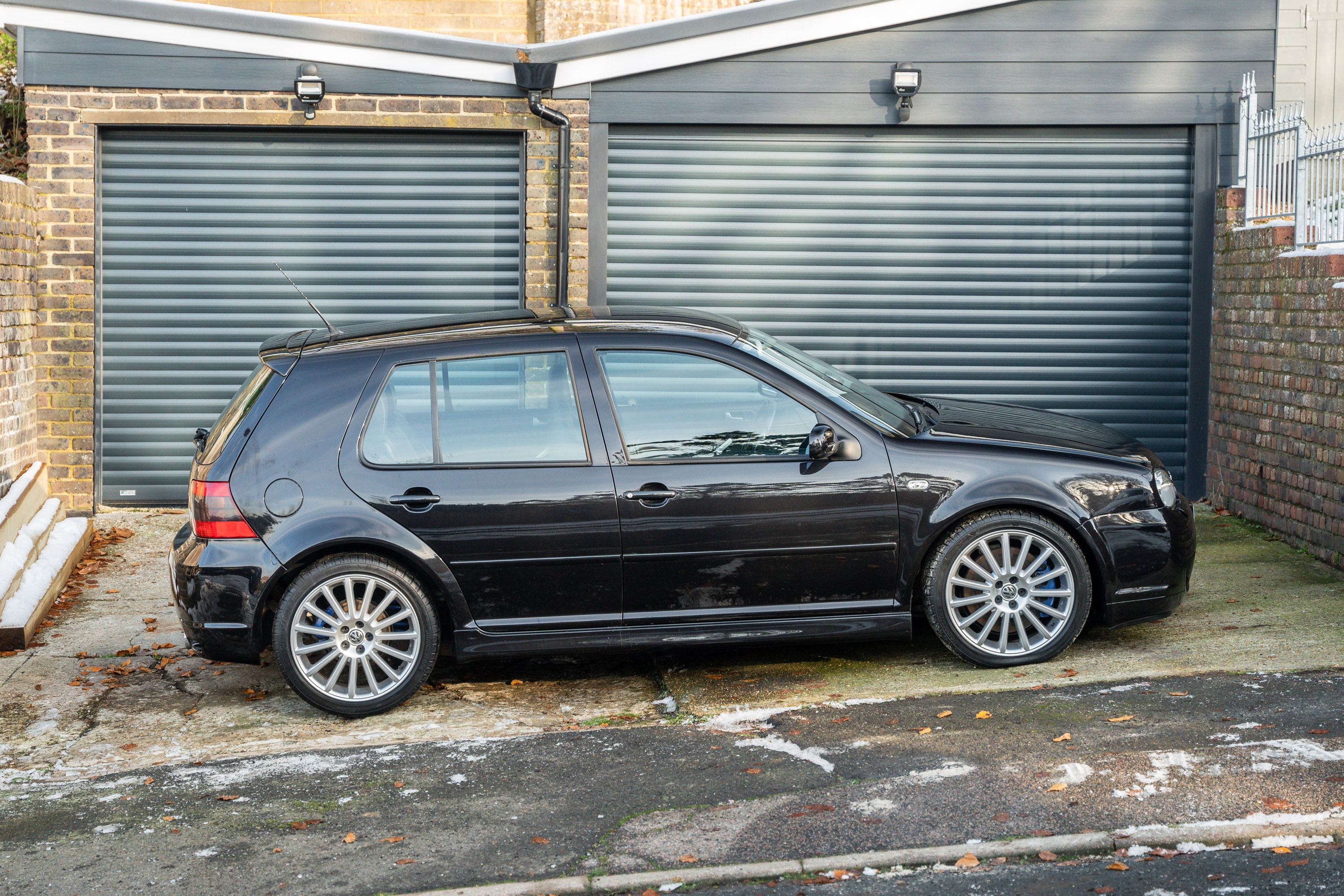 2003 VOLKSWAGEN GOLF (MK4) R32 - 19,066 MILES