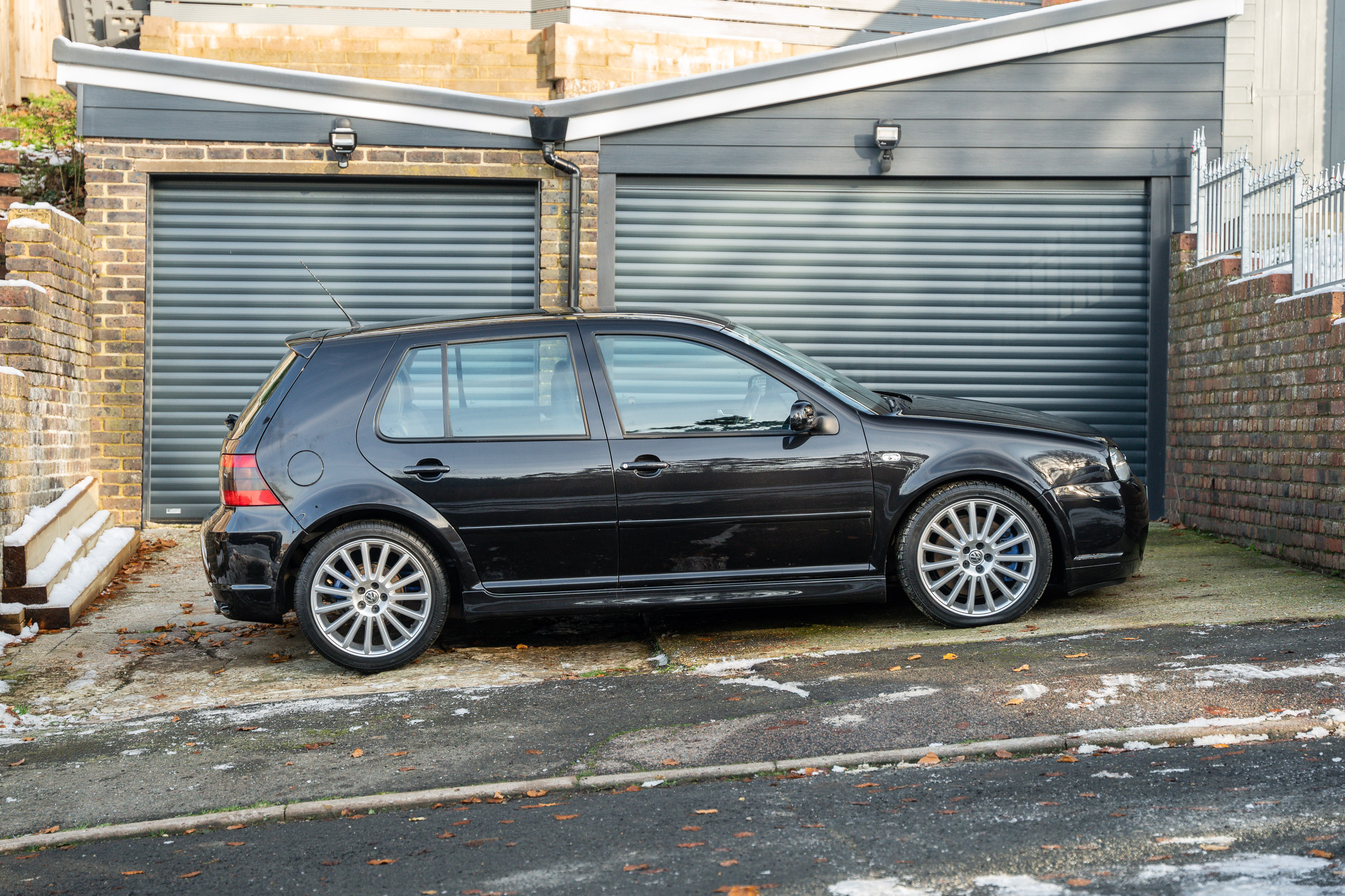 2003 VOLKSWAGEN GOLF (MK4) R32 - 19,066 MILES