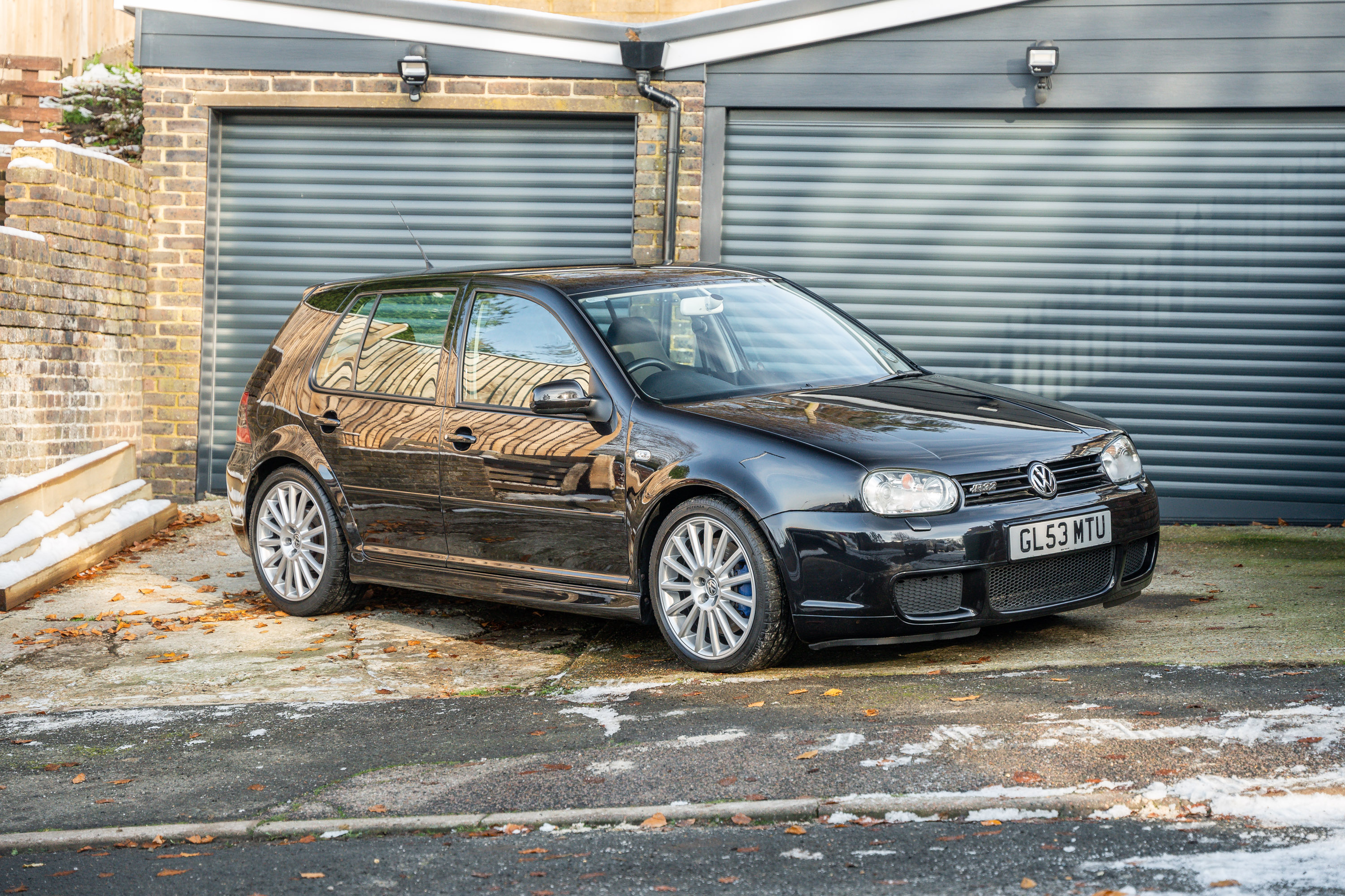 2003 VOLKSWAGEN GOLF (MK4) R32 - 19,066 MILES