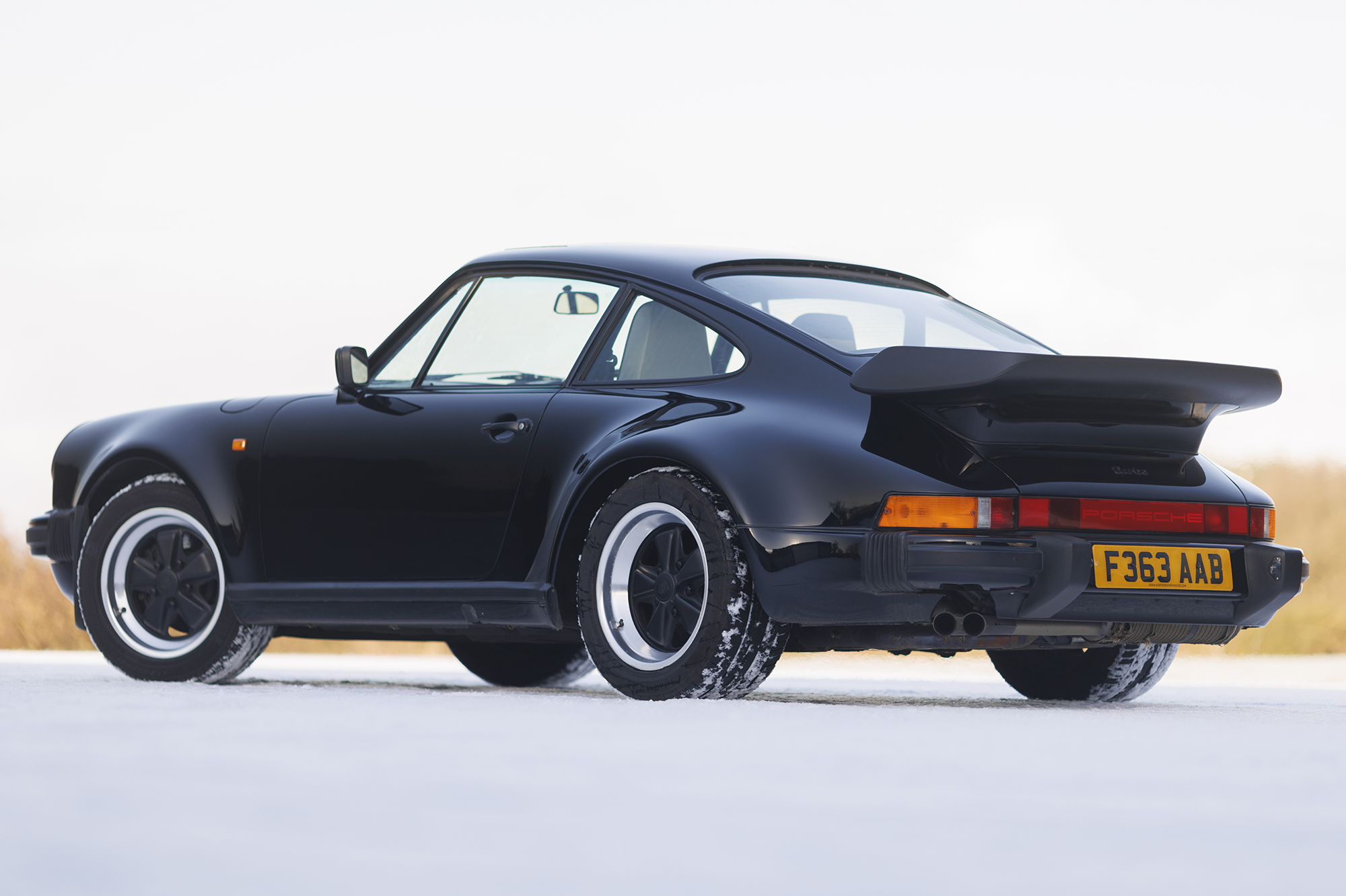 1989 PORSCHE 911 (930) TURBO