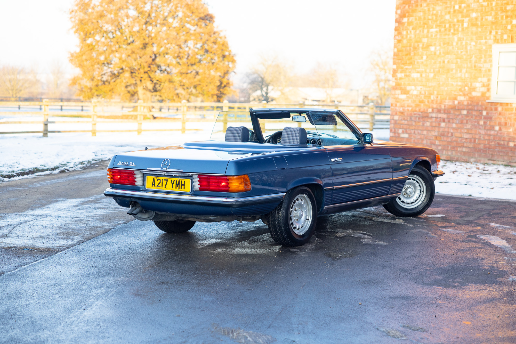 1983 MERCEDES-BENZ (R107) 380 SL