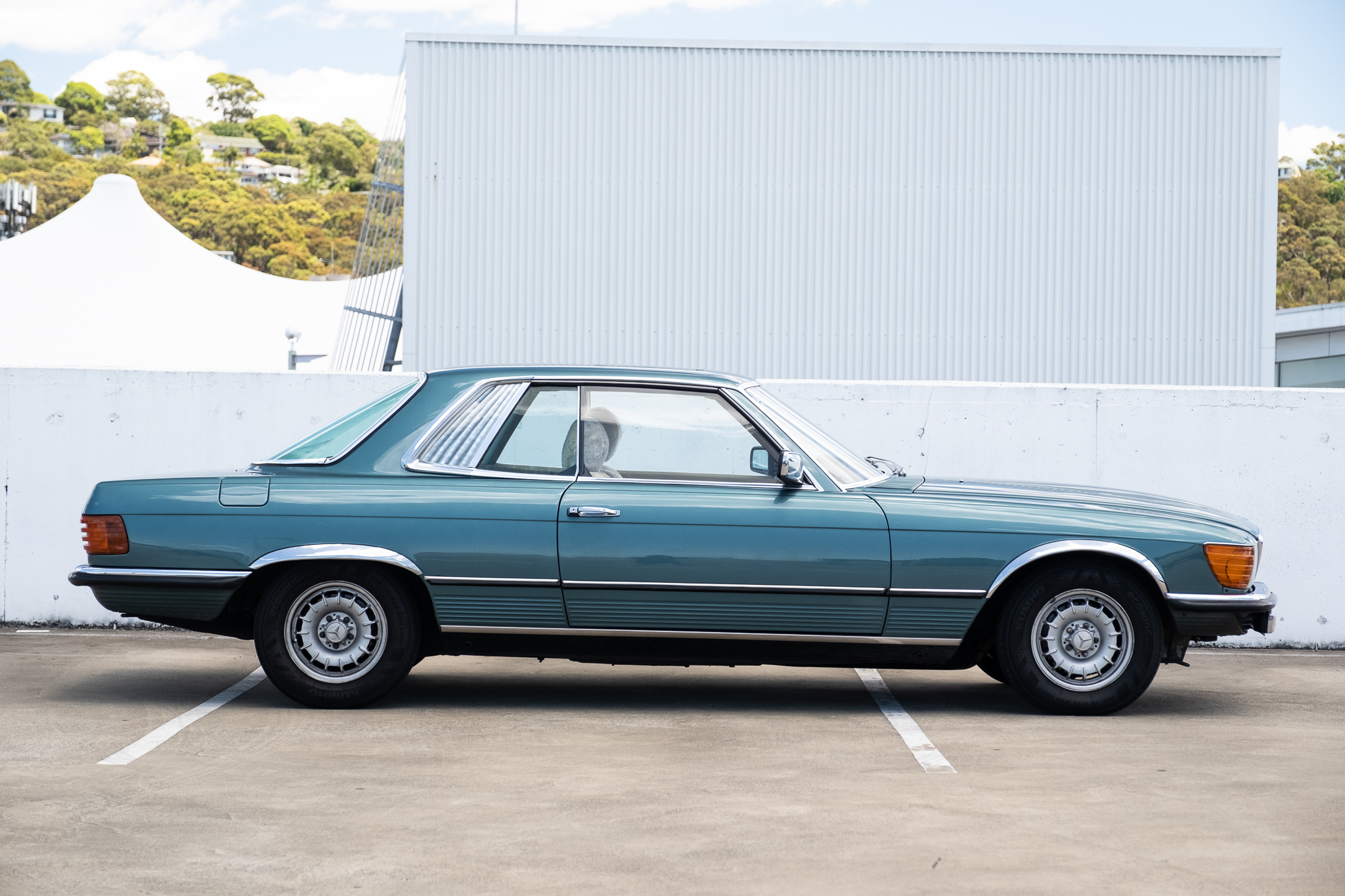 1980 MERCEDES-BENZ (C107) 450 SLC