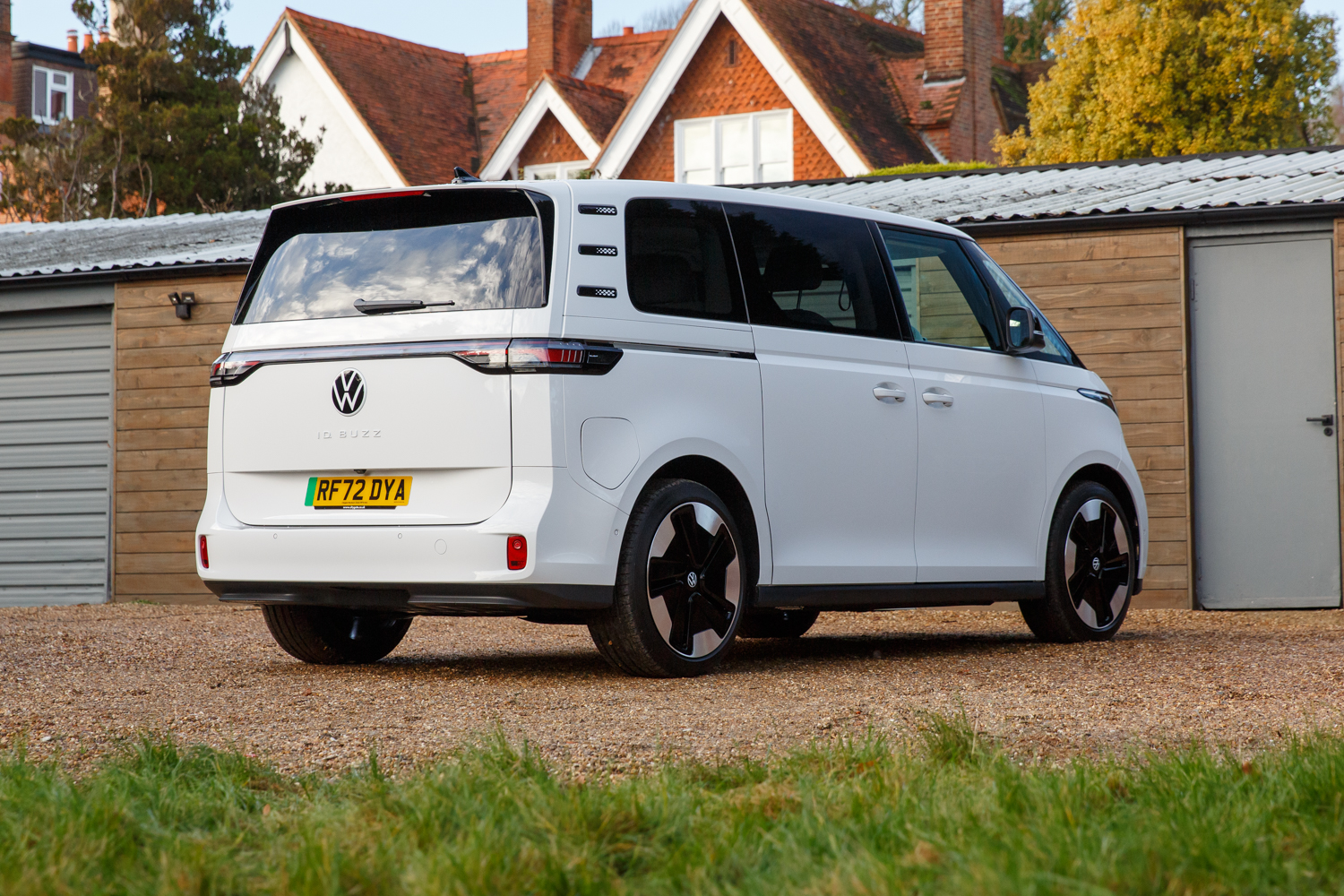 2022 VOLKSWAGEN ID. BUZZ FIRST EDITION - 32 MILES for sale in Marlow ...