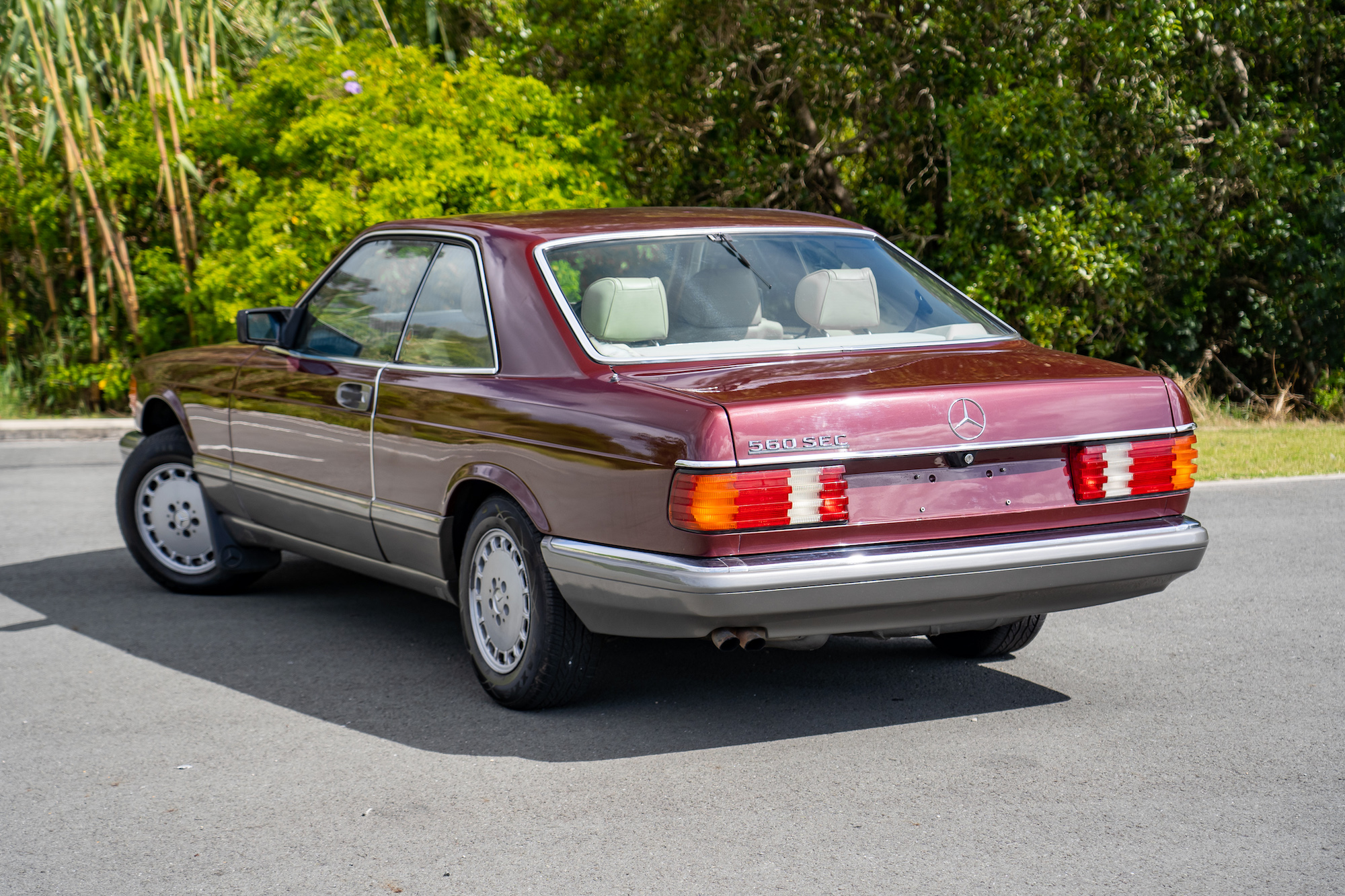 1987 MERCEDES-BENZ (W126) 560 SEC