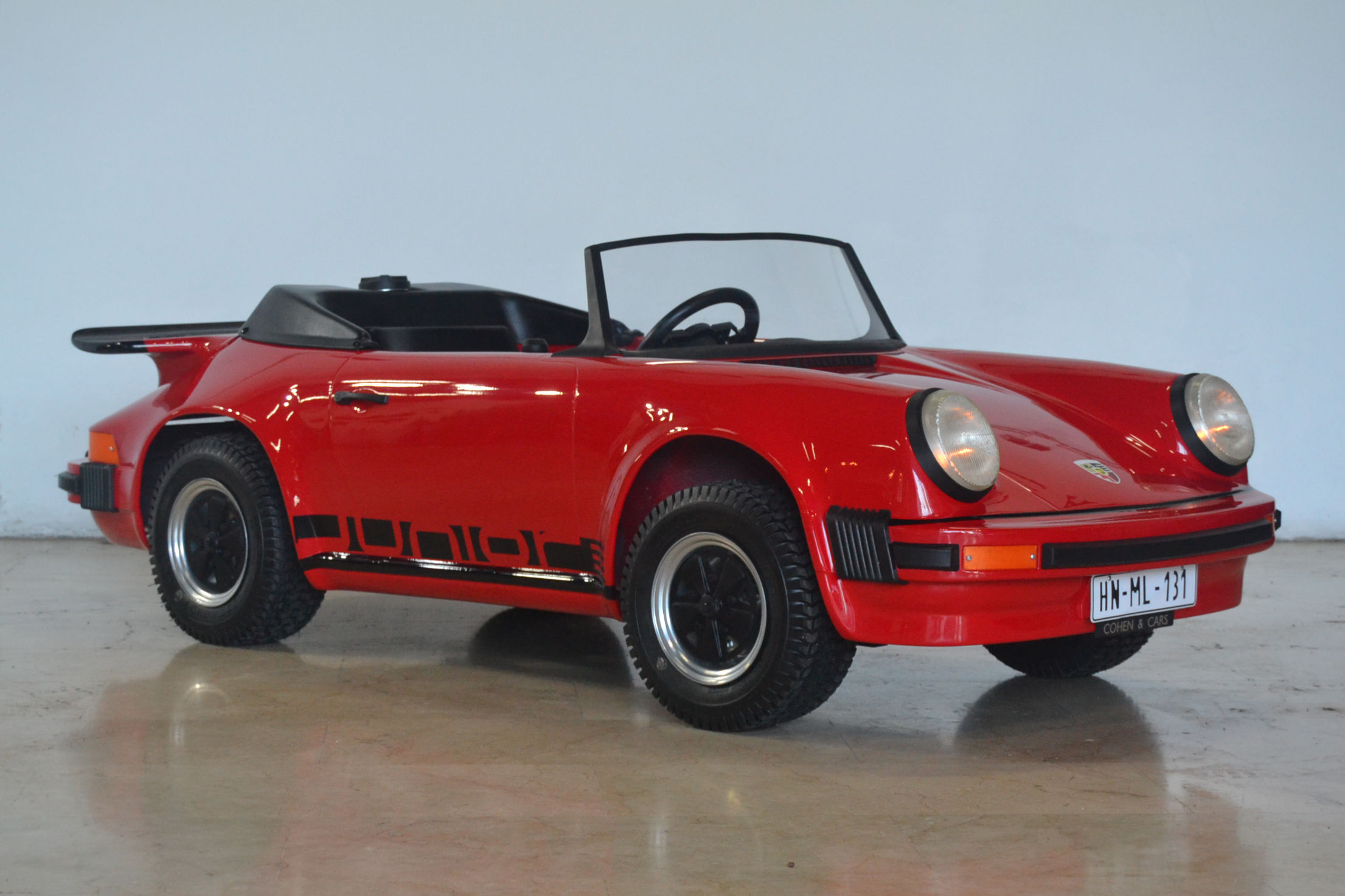 PORSCHE 911 CARRERA JUNIOR CHILDREN'S CAR